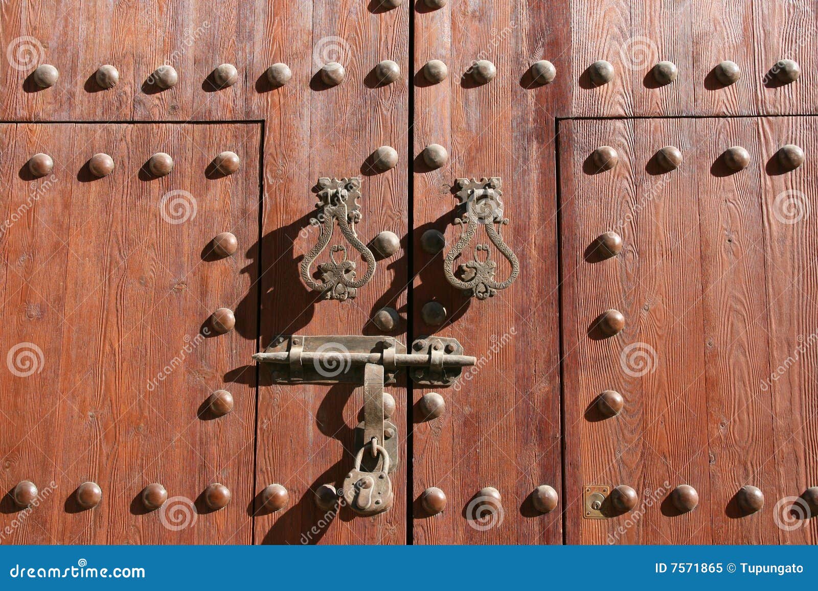Old door padlock stock image. Image of architecture, building - 7571865