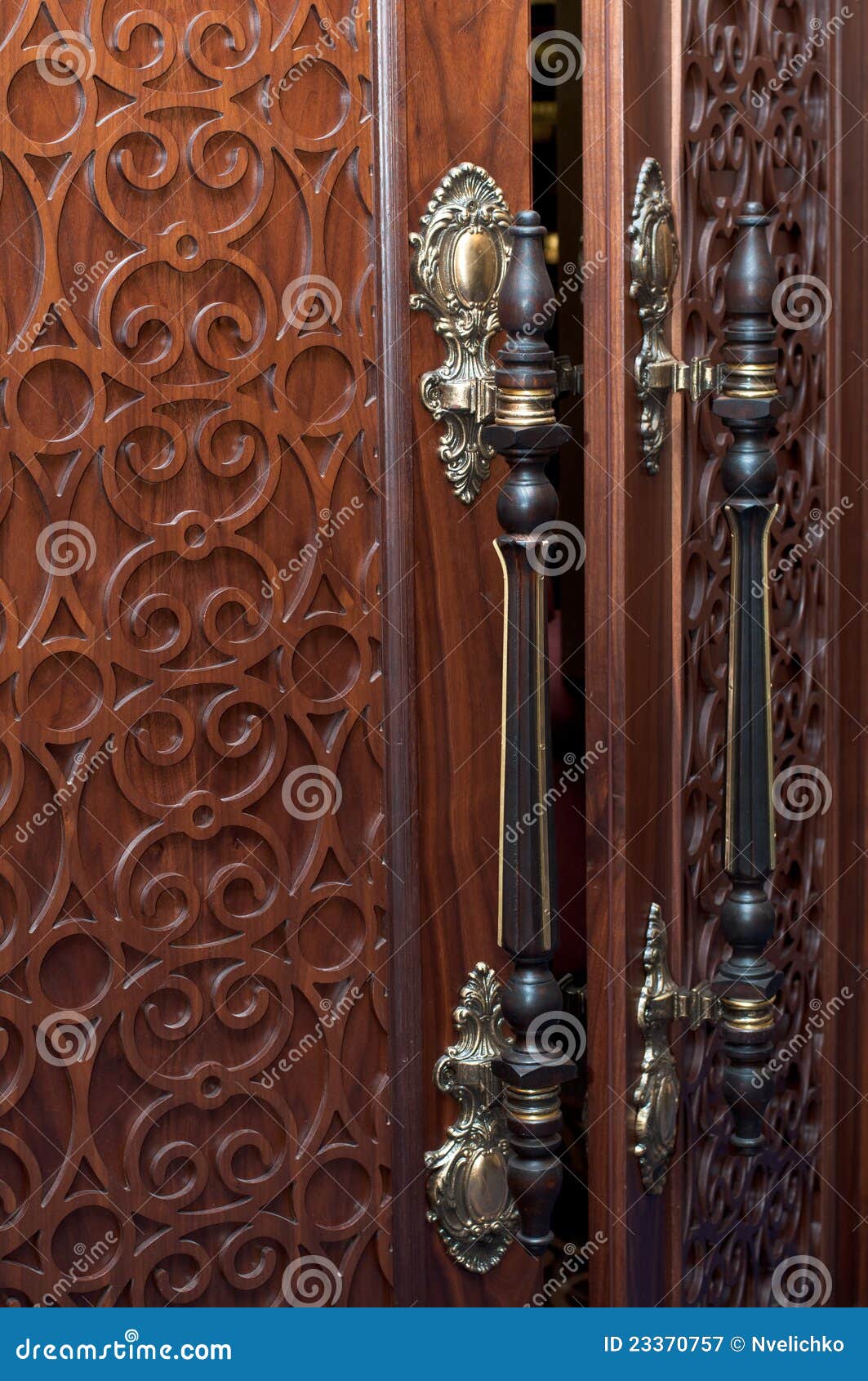 Old door s handles stock image. Image of carving, entrance - 23370757