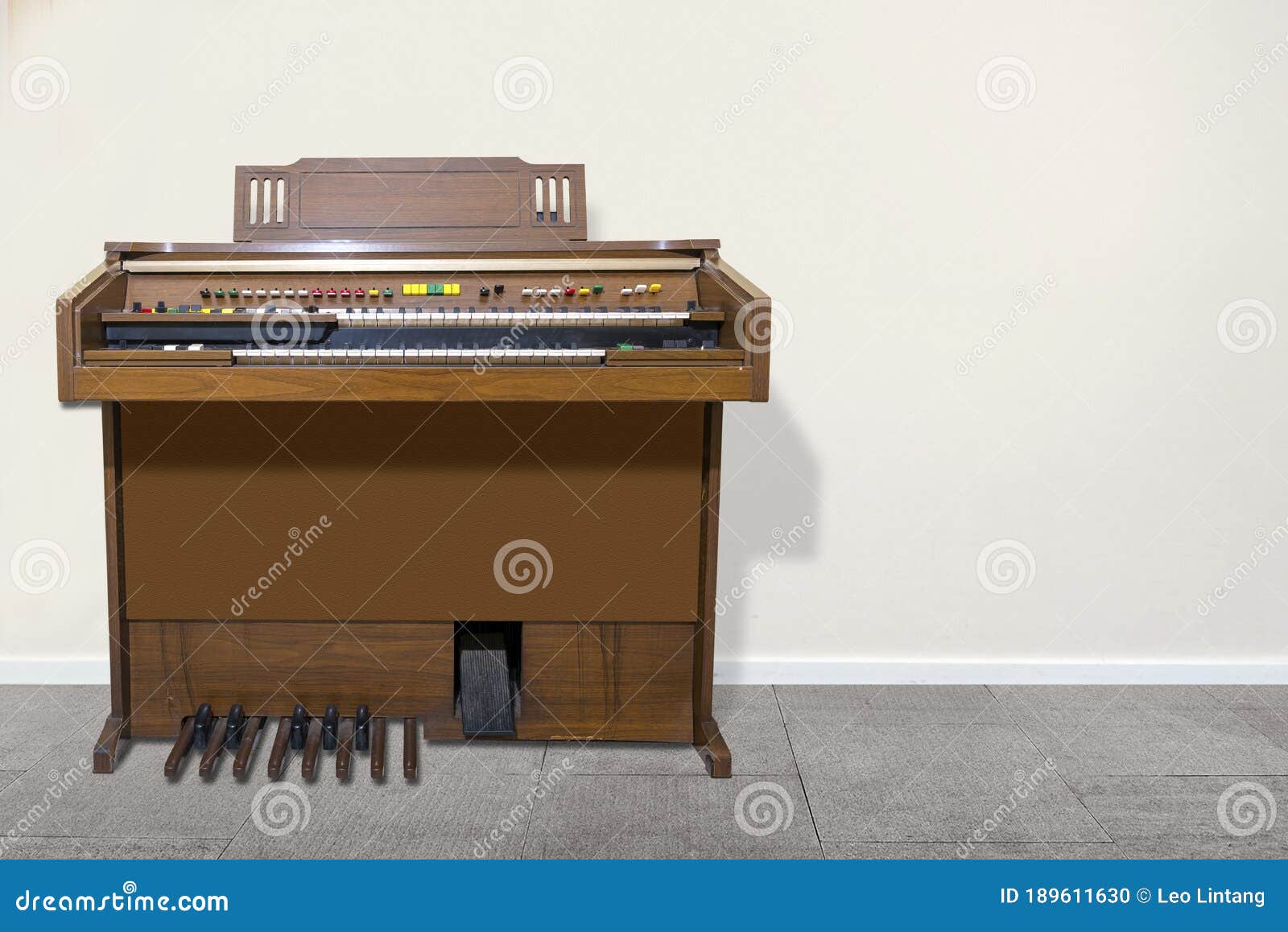 Double Keyboard Instrument