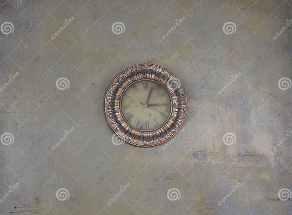 OLD DUSTY CLOCK on Concrete Wall Stock Image - Image of dirty, retro ...