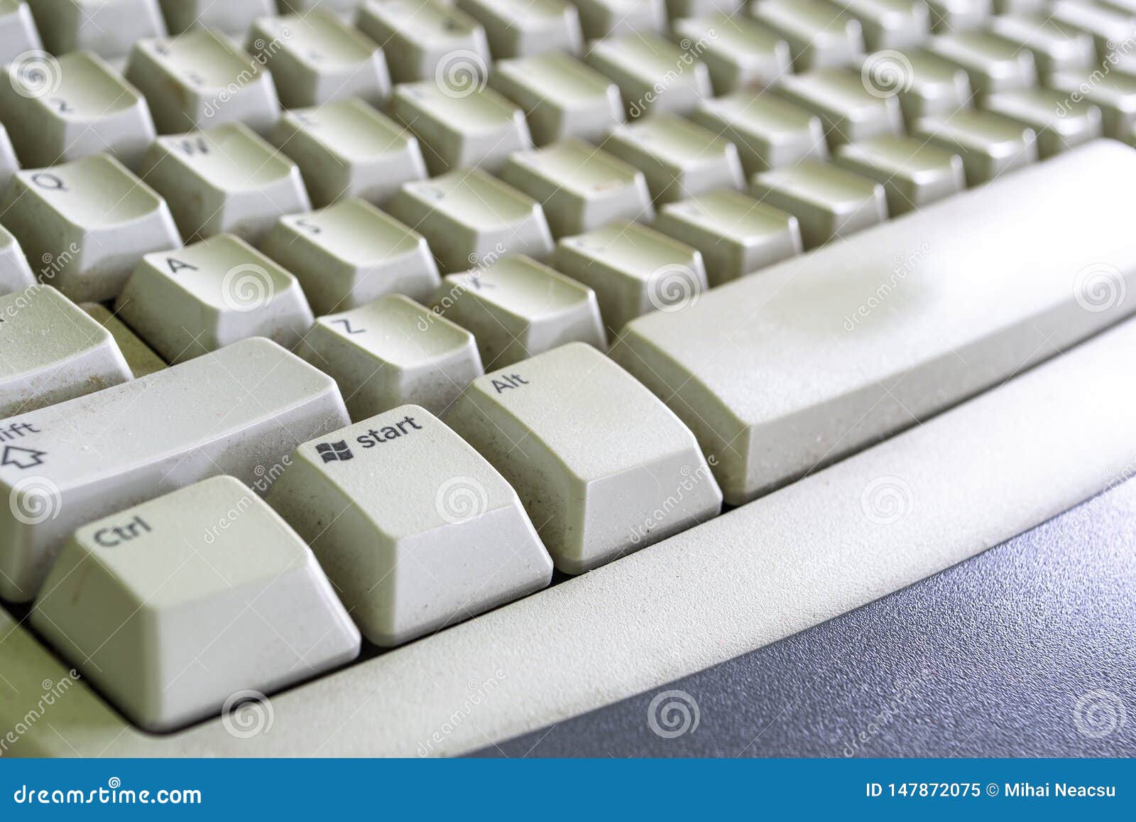 Windows XP Start Menu Bar, Windows Logo On An Old Low Resolution Lcd ...