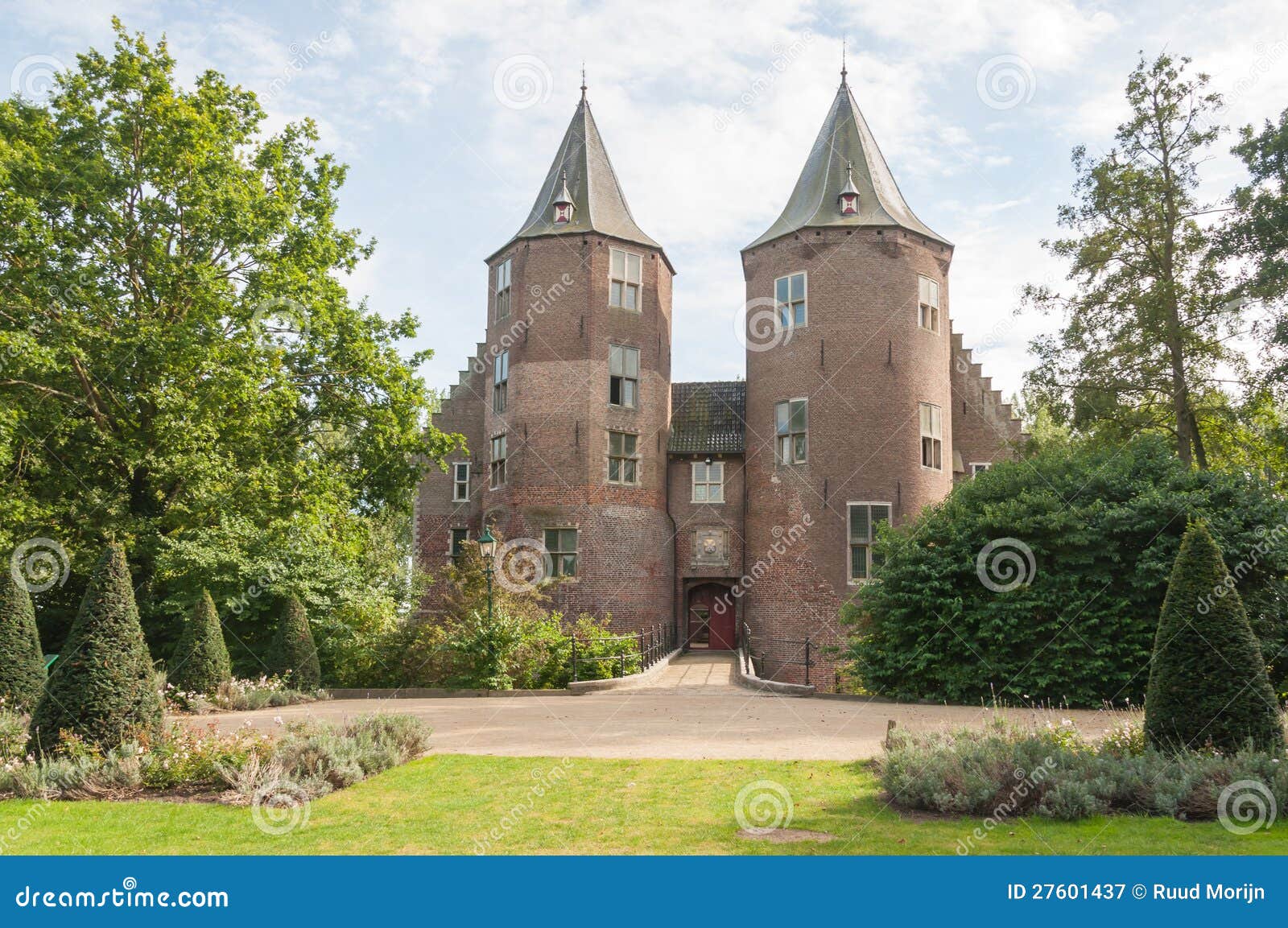 Old Dutch castle stock image. Image of medieval, green - 27601437