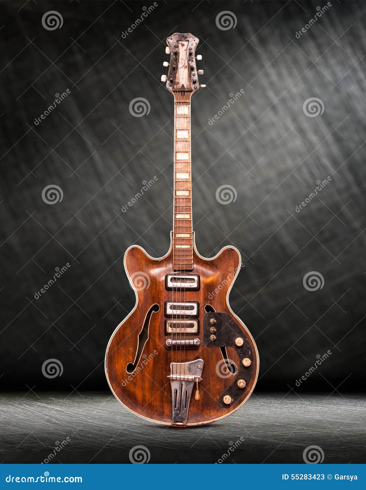 Old Electric Guitar Vertical Stock Image - Image of neck, cutout: 55283423