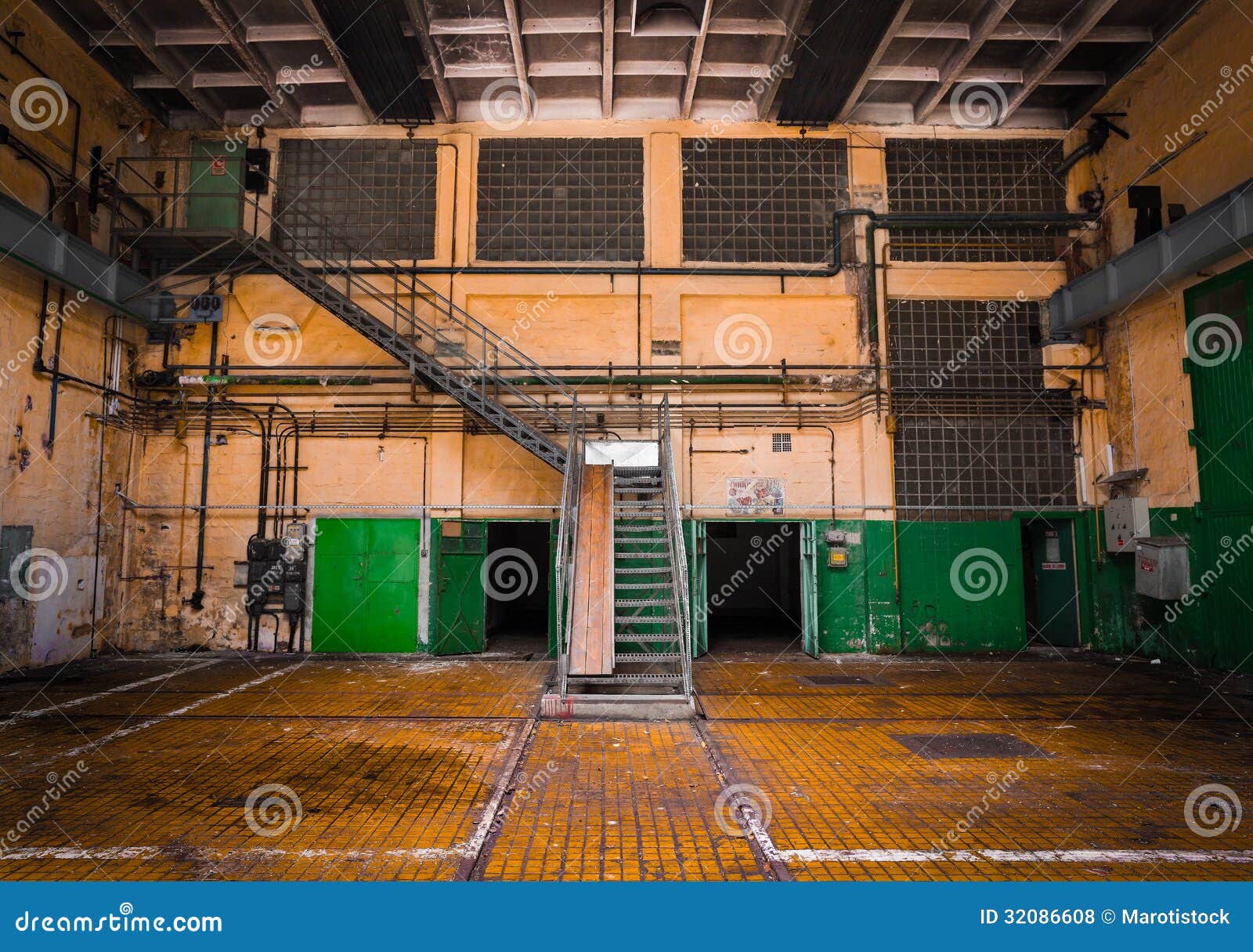 Old empty repair workshop stock photo. Image of garage - 32086608