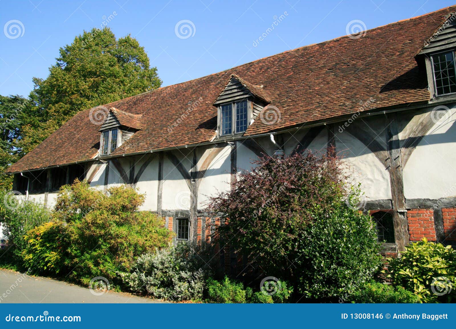 Old English medieval house stock photo. Image of middle - 13008146