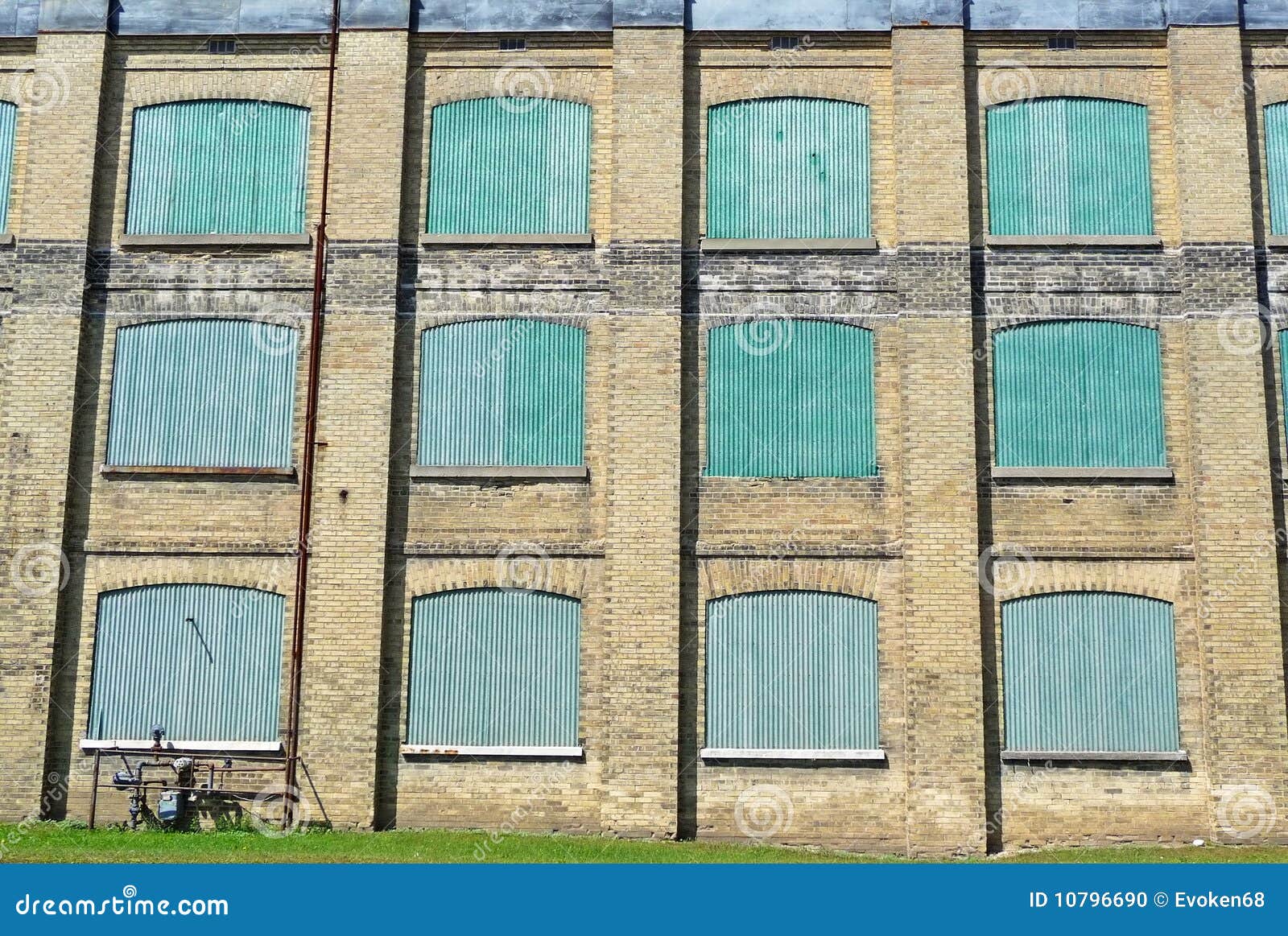Old Factory Facade Background Stock Photo - Image of used, factory ...