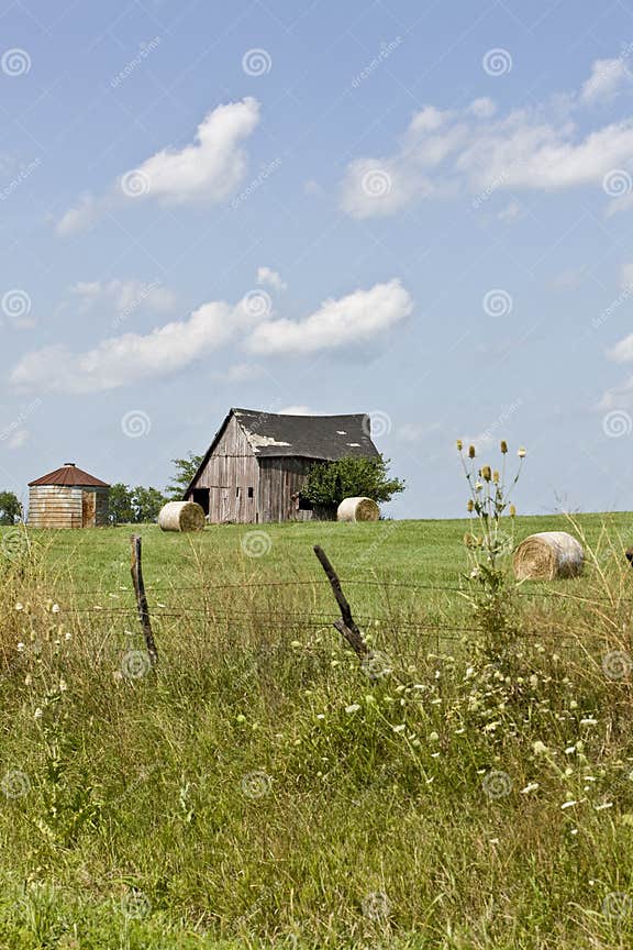 Old Farm Barn stock photo. Image of agricultural, open - 10821252