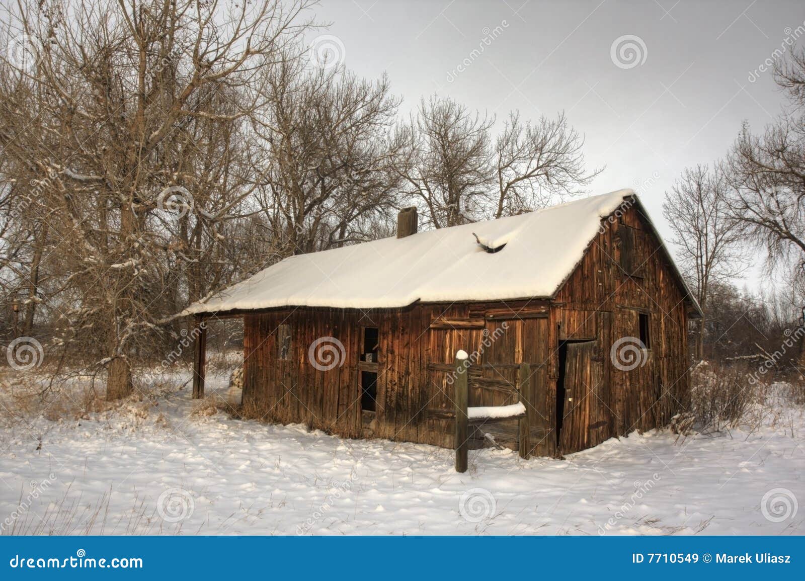 Old Farm Building in Winter Scenery Stock Image - Image of weathered ...