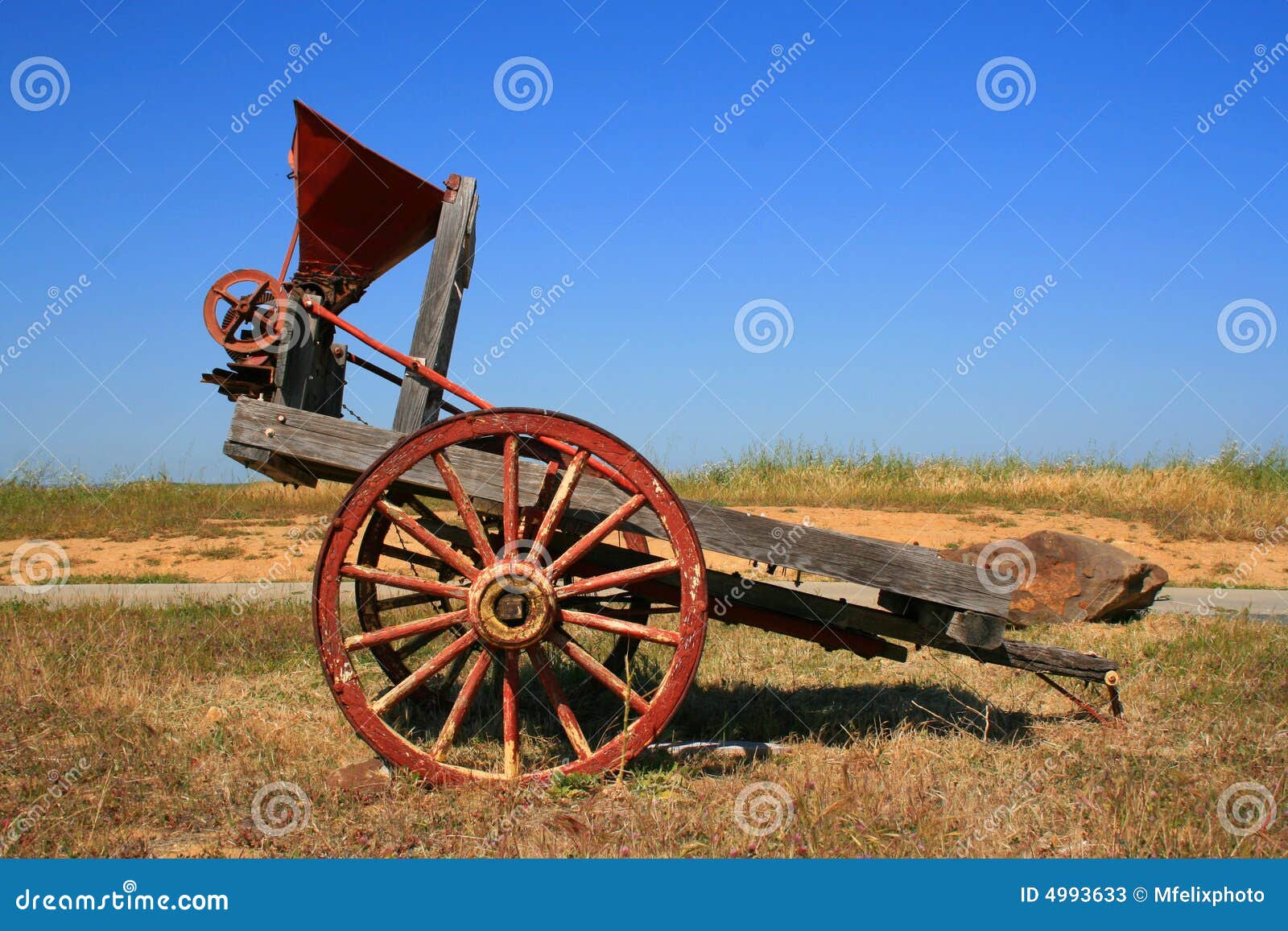 Old Farm Cart stock image. Image of texture, america, vehicle - 4993633