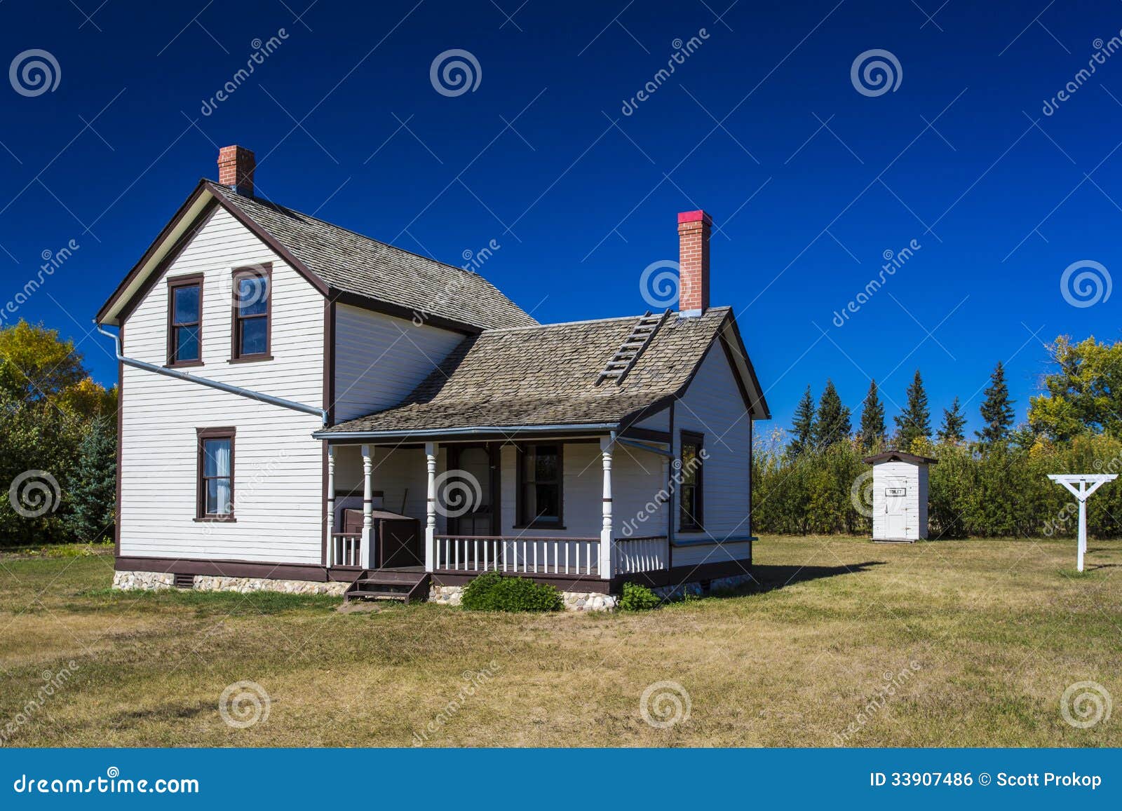 Old Farm House stock photo. Image of house, exterior - 33907486
