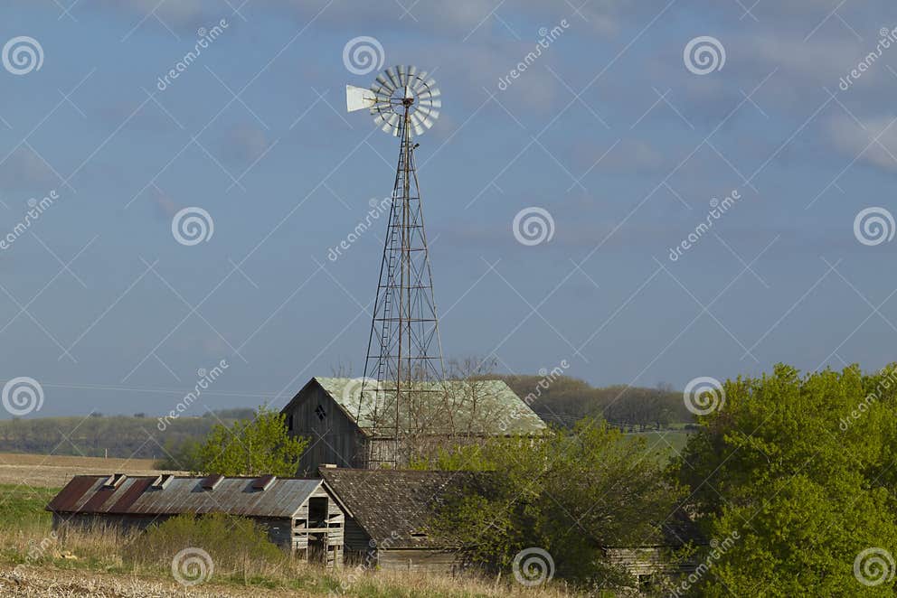 Old Farm Scene stock image. Image of barn, building, wooden - 24546107