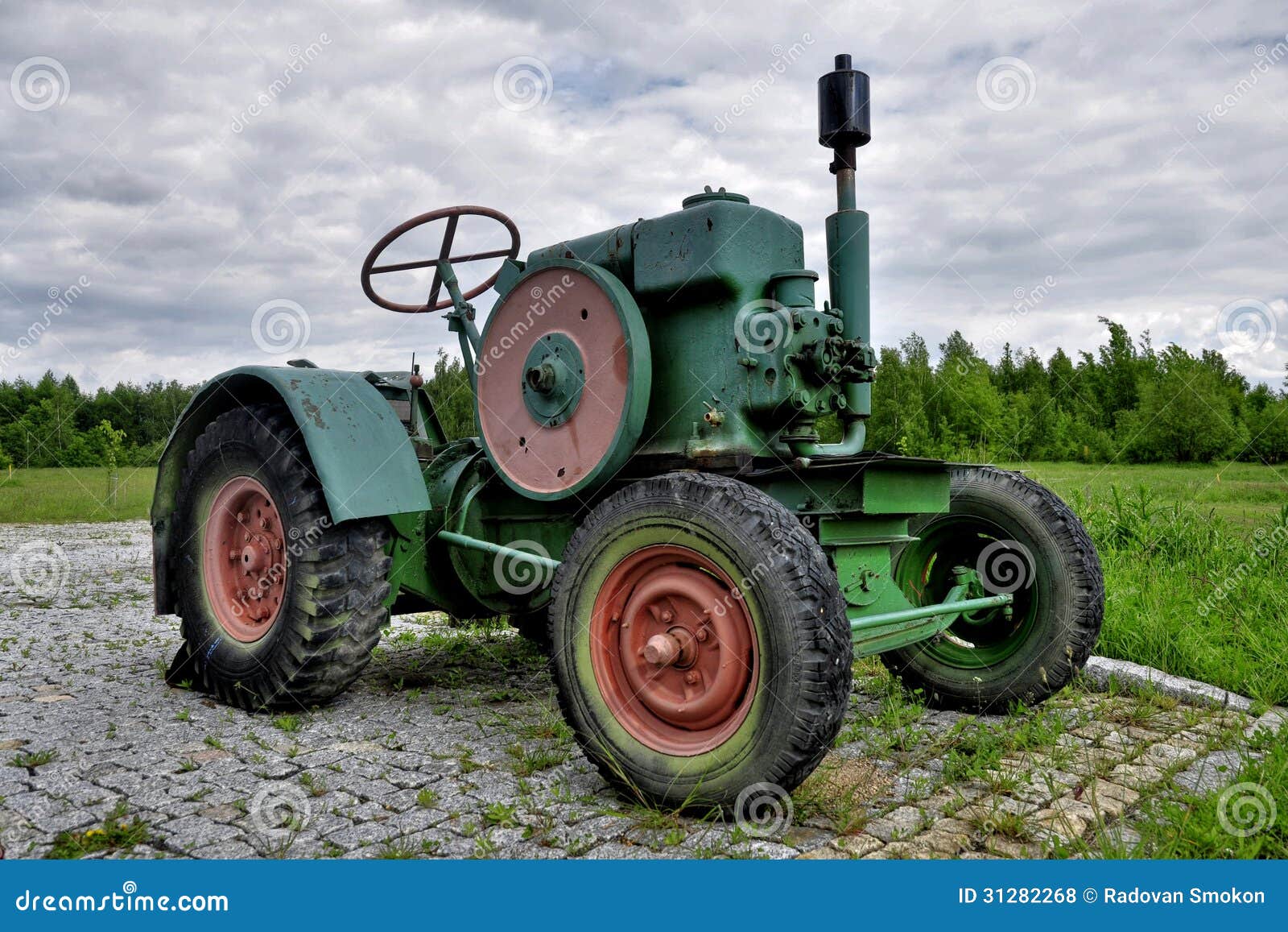 Old farm tractor stock photo. Image of farmland, tractors - 31282268