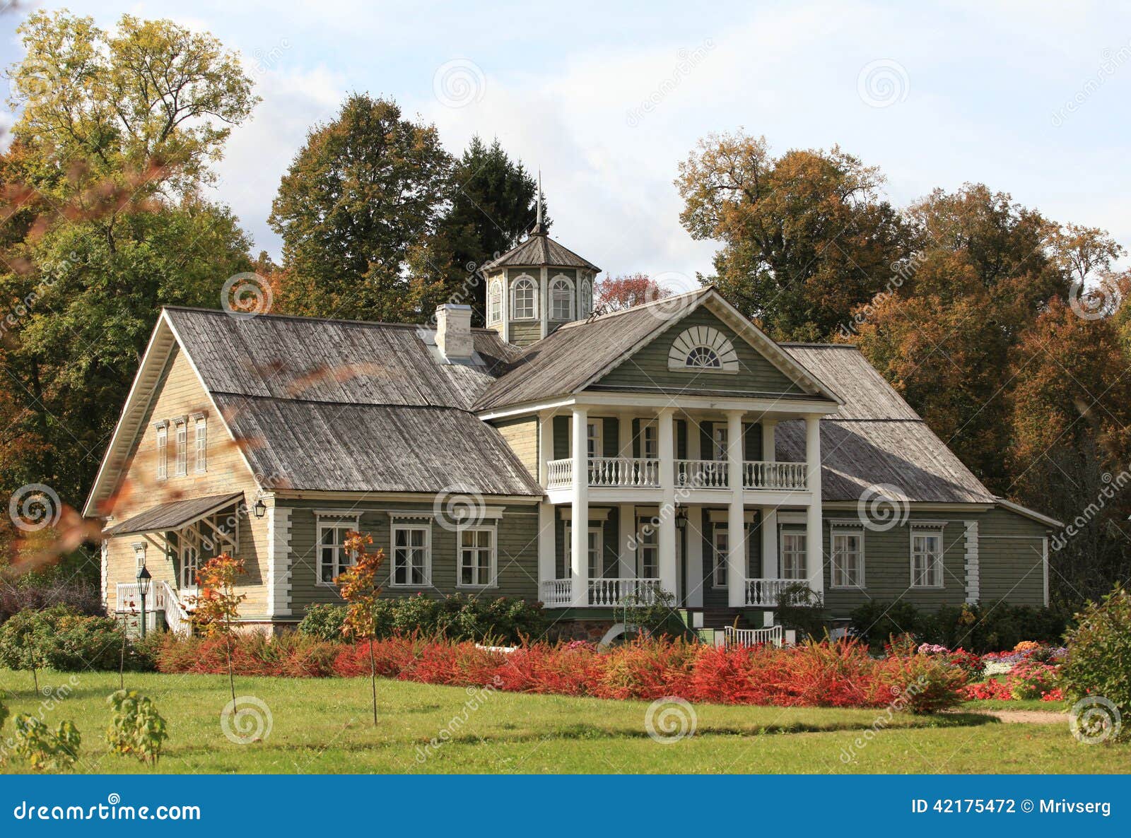 Rustic Old Farm Homes