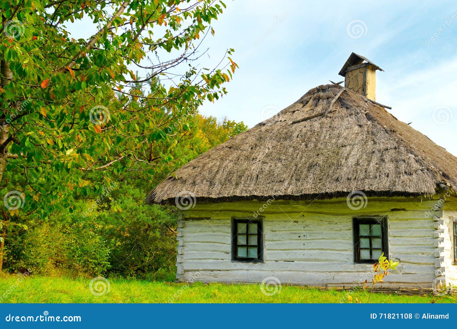 Old Farmhouse with a Thatched Roof Stock Photo - Image of fall ...