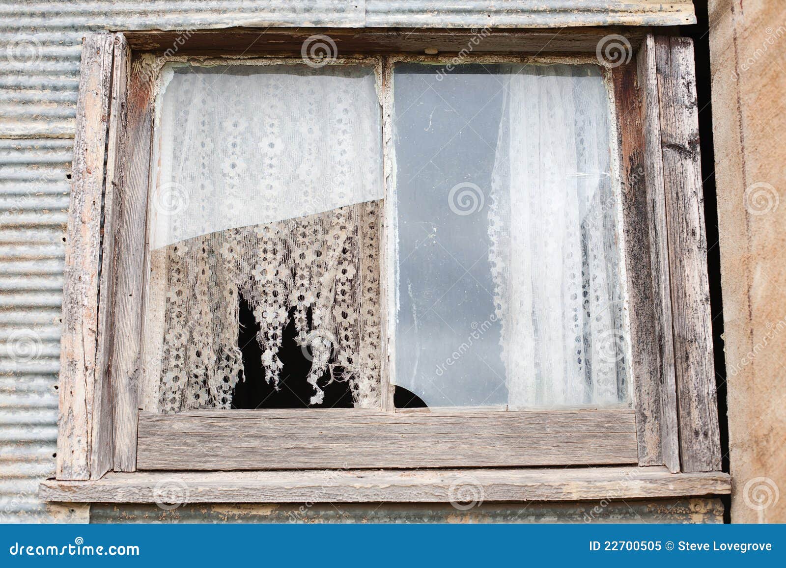 Old Farmhouse Window Royalty Free Stock Photo - Image: 22700505
