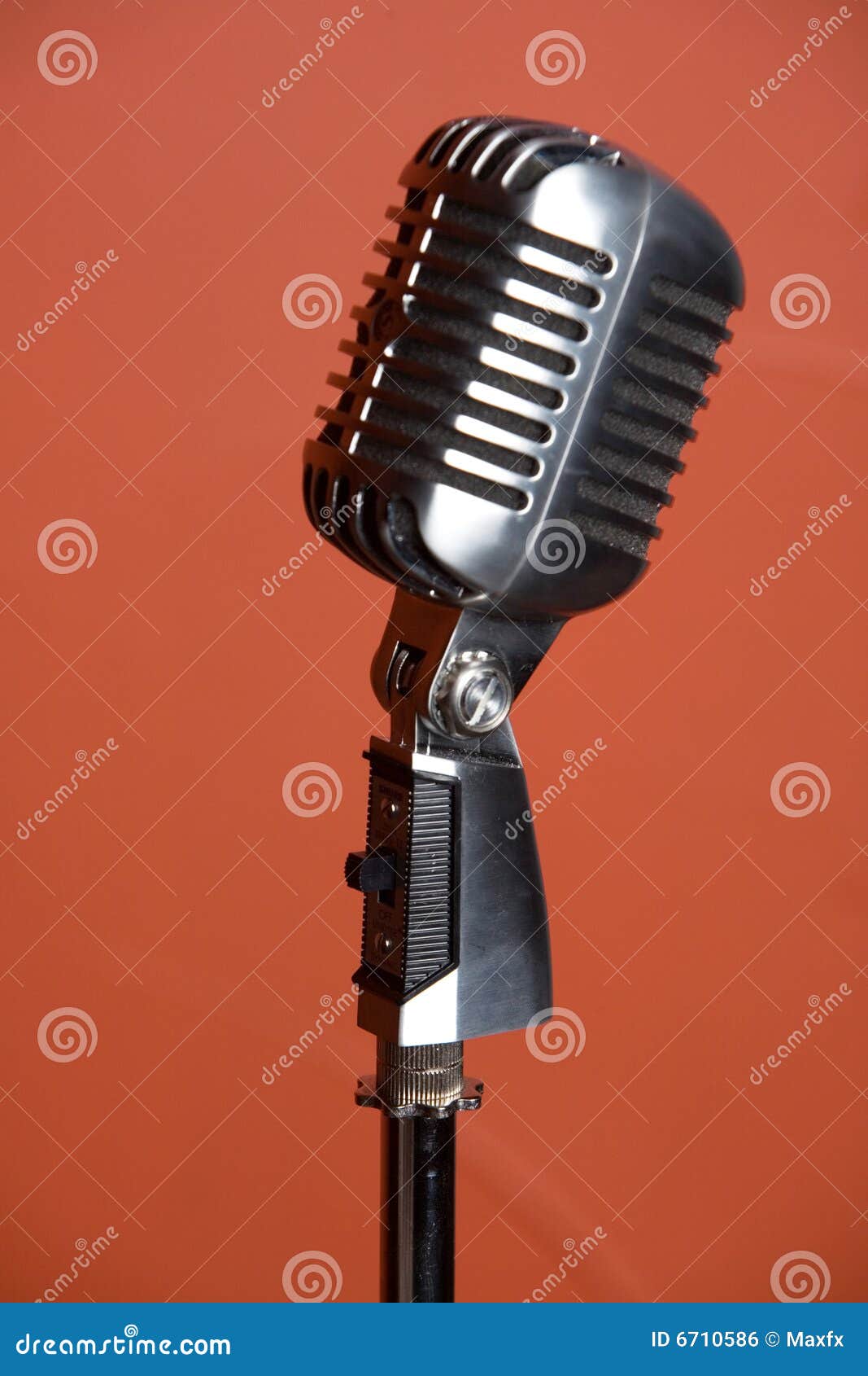 Old Fashion Retro Microphone Stock Photo - Image of music, volume: 6710586