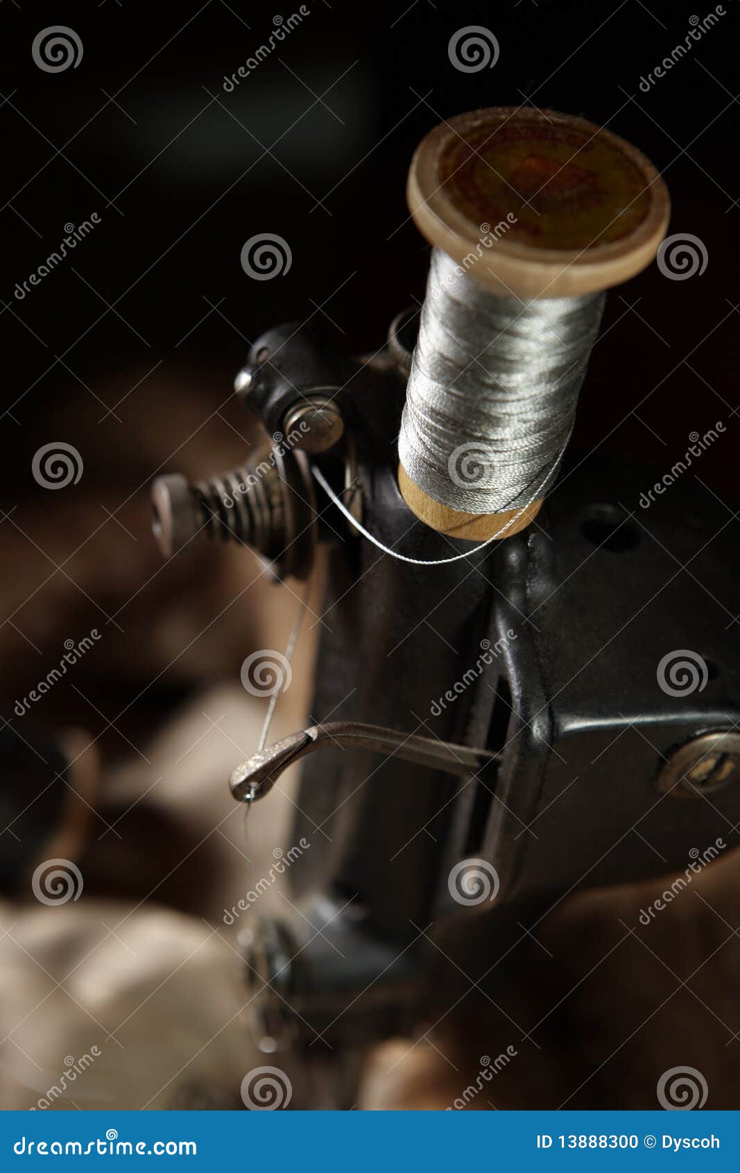 Old fashion sewing machine stock photo. Image of thread - 13888300