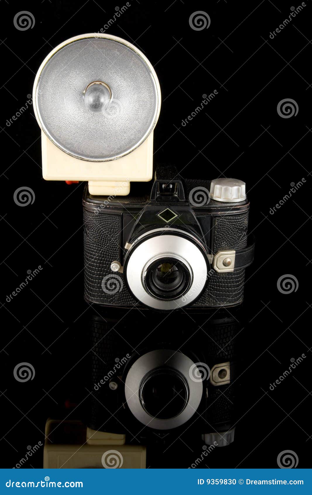 Old fashioned camera stock photo. Image of photo, lens - 9359830