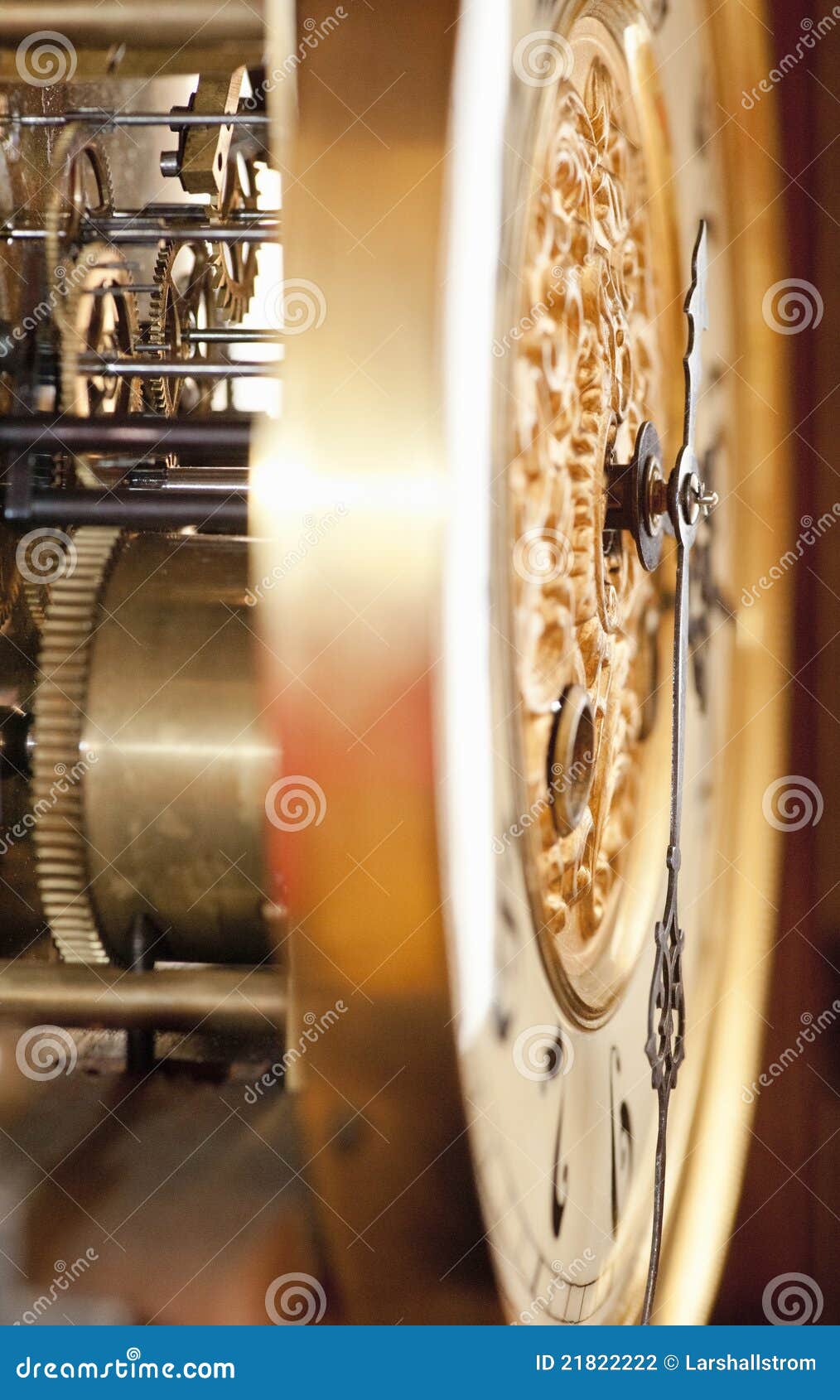 Old Fashioned Clock Royalty-Free Stock Photography | CartoonDealer.com ...