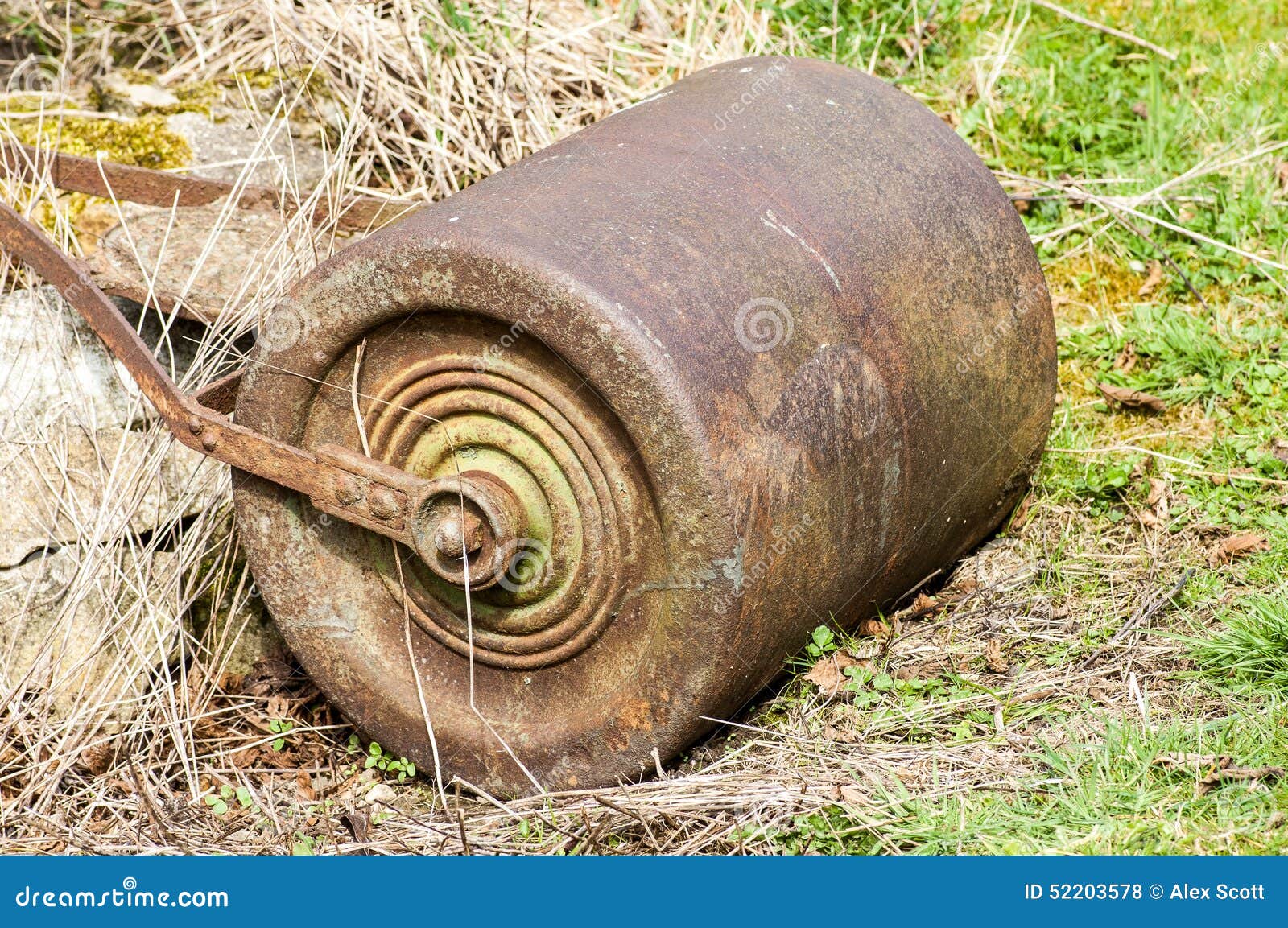 Old Fashioned Garden Roller Stock Photo - Image of flatten, heavy: 52203578