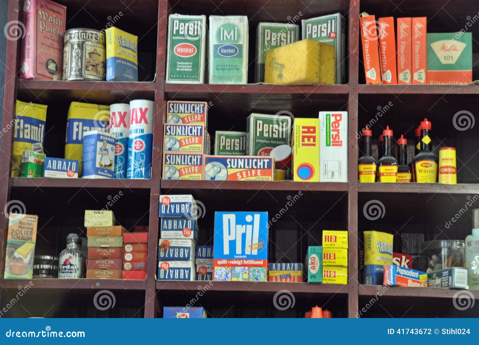 Old-fashioned General Store Editorial Photography - Image of powder ...