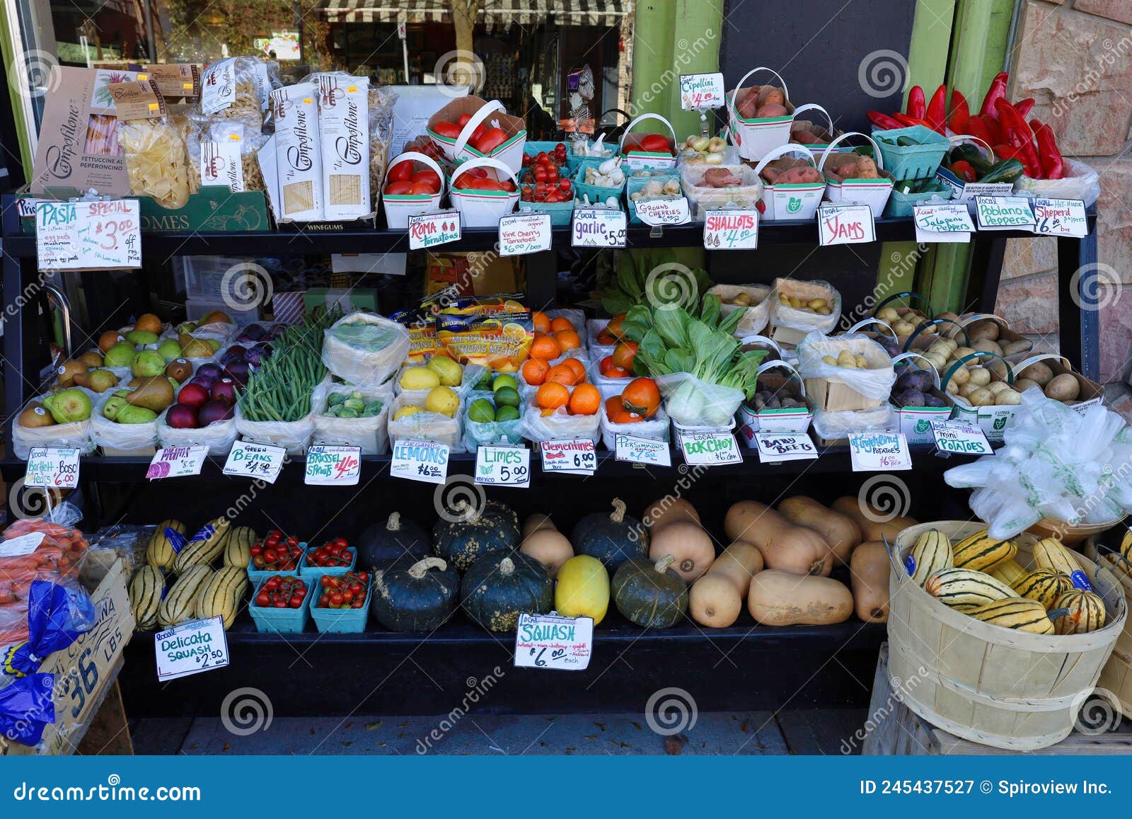 Grocery Store with Outdoor Display of Vegetables in Front Editorial ...