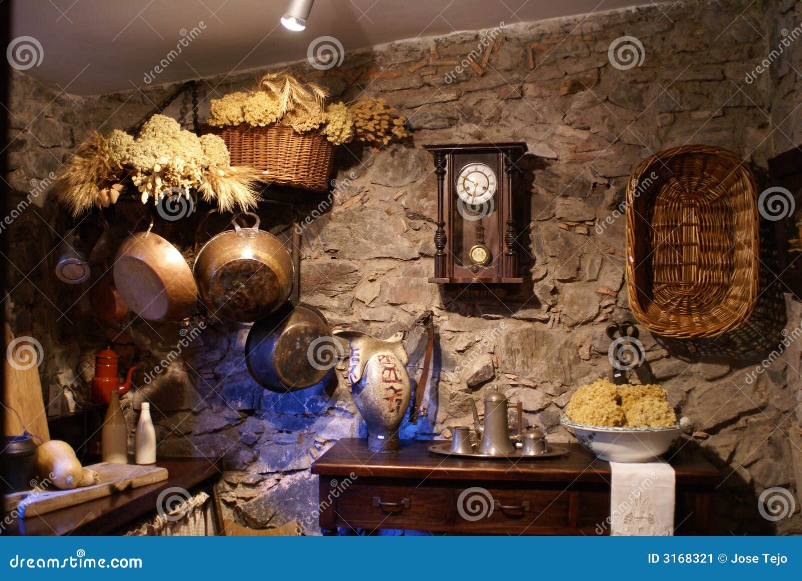 Old fashioned kitchen stock image. Image of sink, pots - 3168321