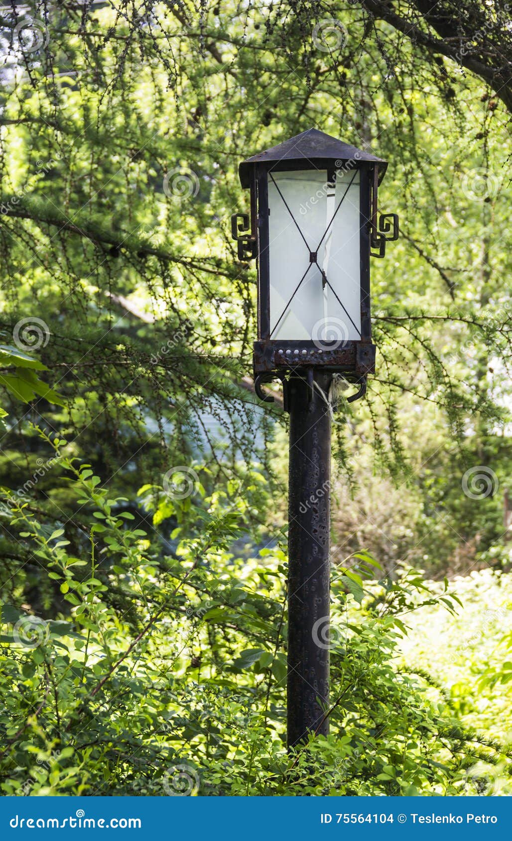 Old-fashioned lamp post stock photo. Image of equipment - 75564104