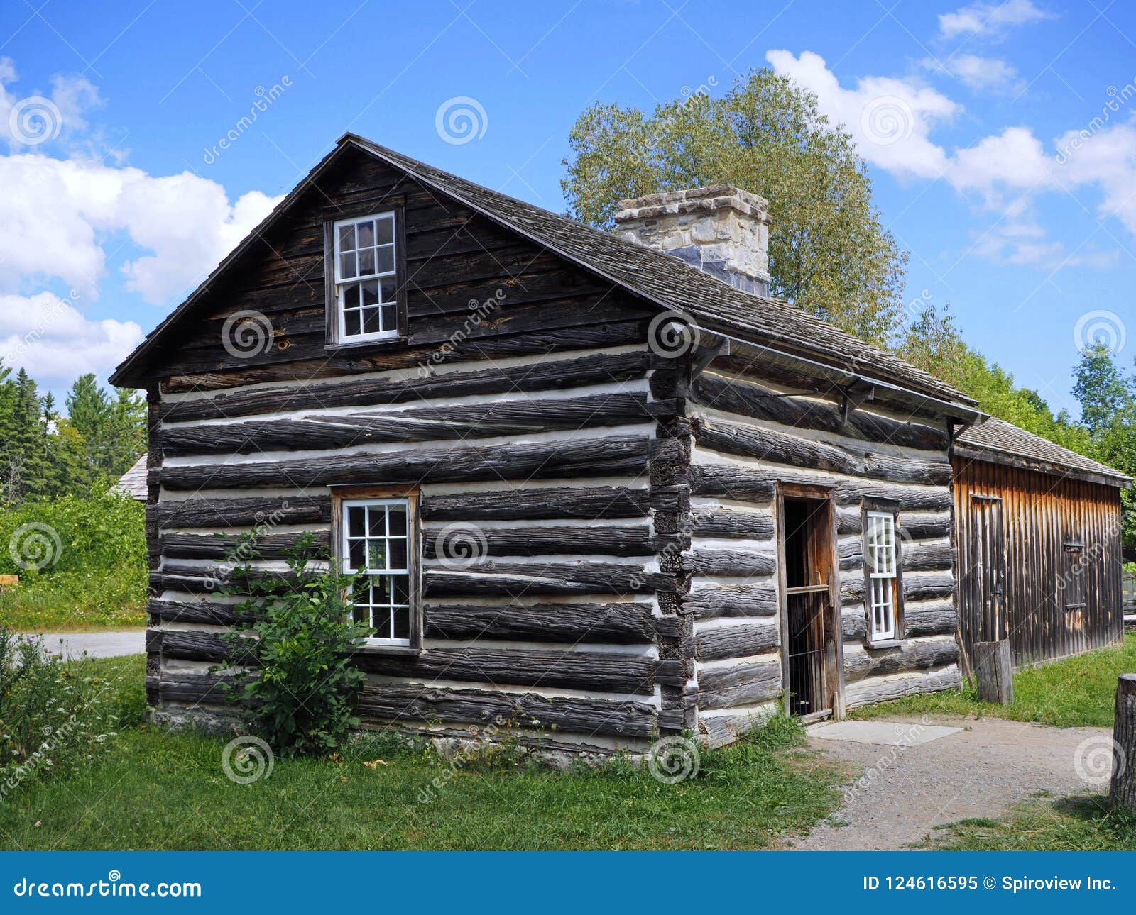 Log cabin stock image. Image of gable, farm, house, ends - 124616595