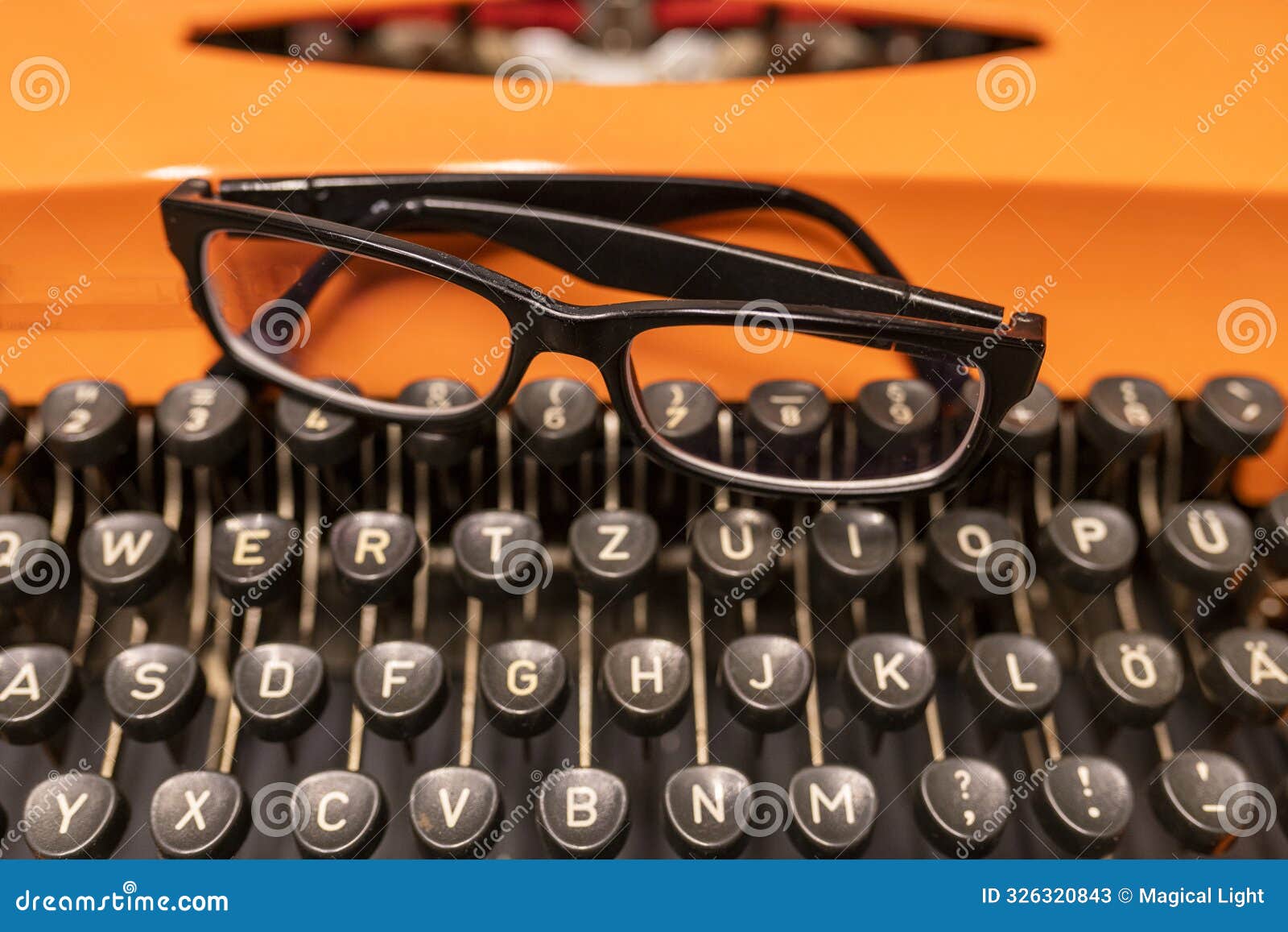 An Old-fashioned Typewriter and Glasses Stock Image - Image of ...