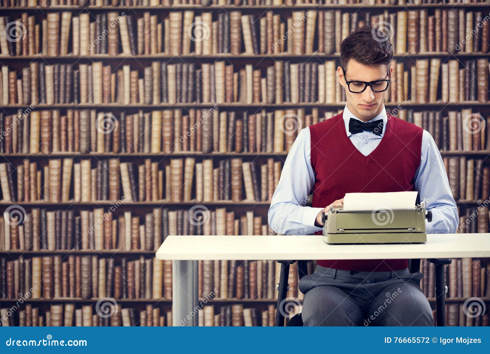 Old-fashioned writer stock photo. Image of glasses, fashioned - 76665572