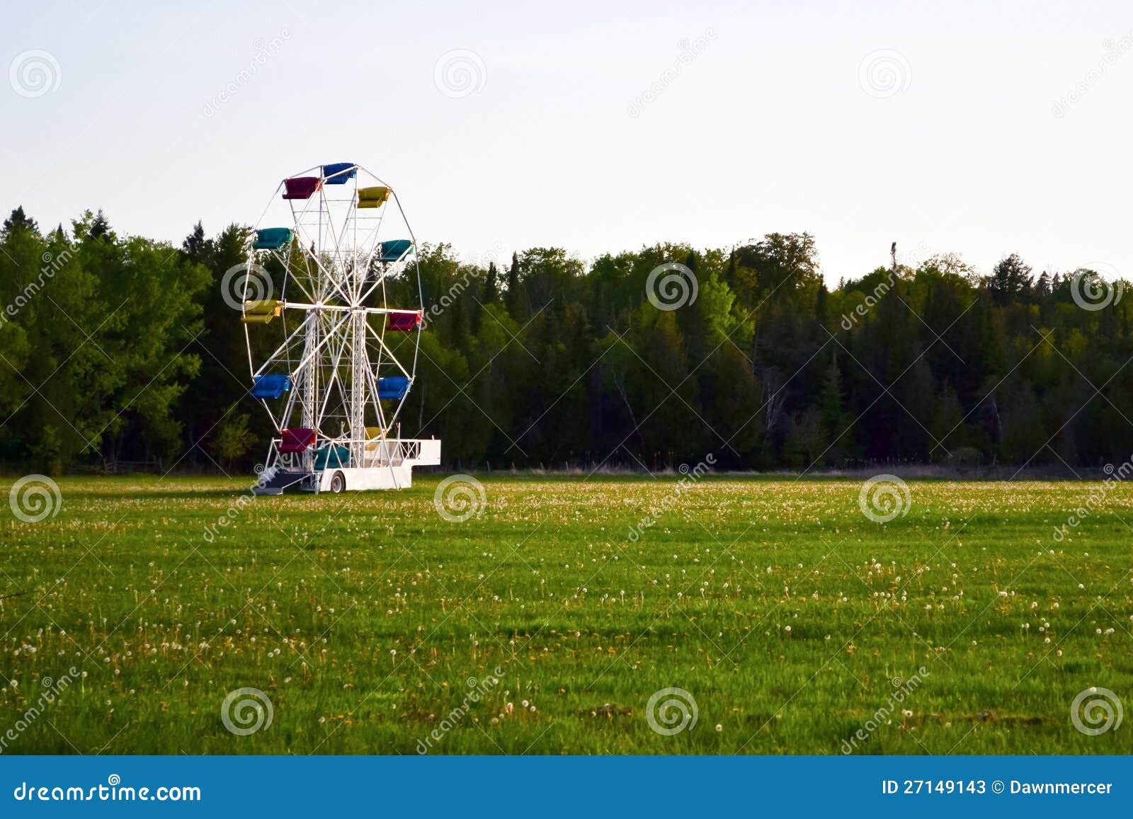 Traditional ferris wheel stock image. Image of sunny - 27149143