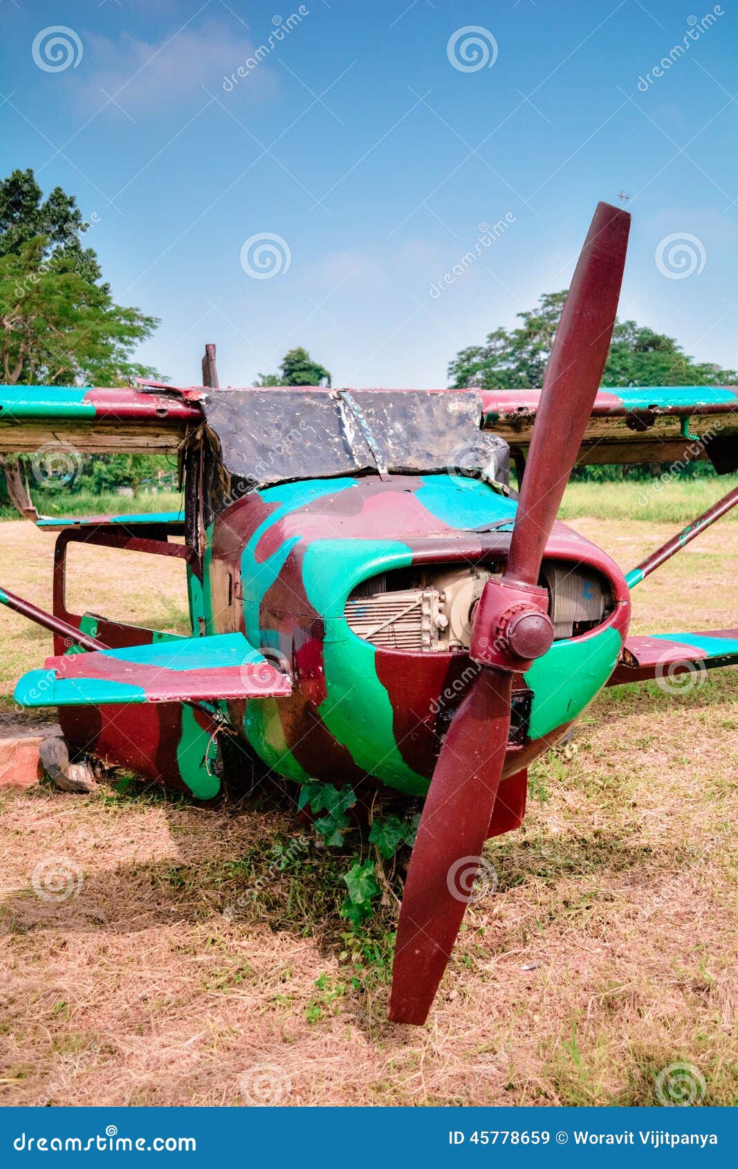 Old fighter plane editorial stock image. Image of kunovice - 45778659