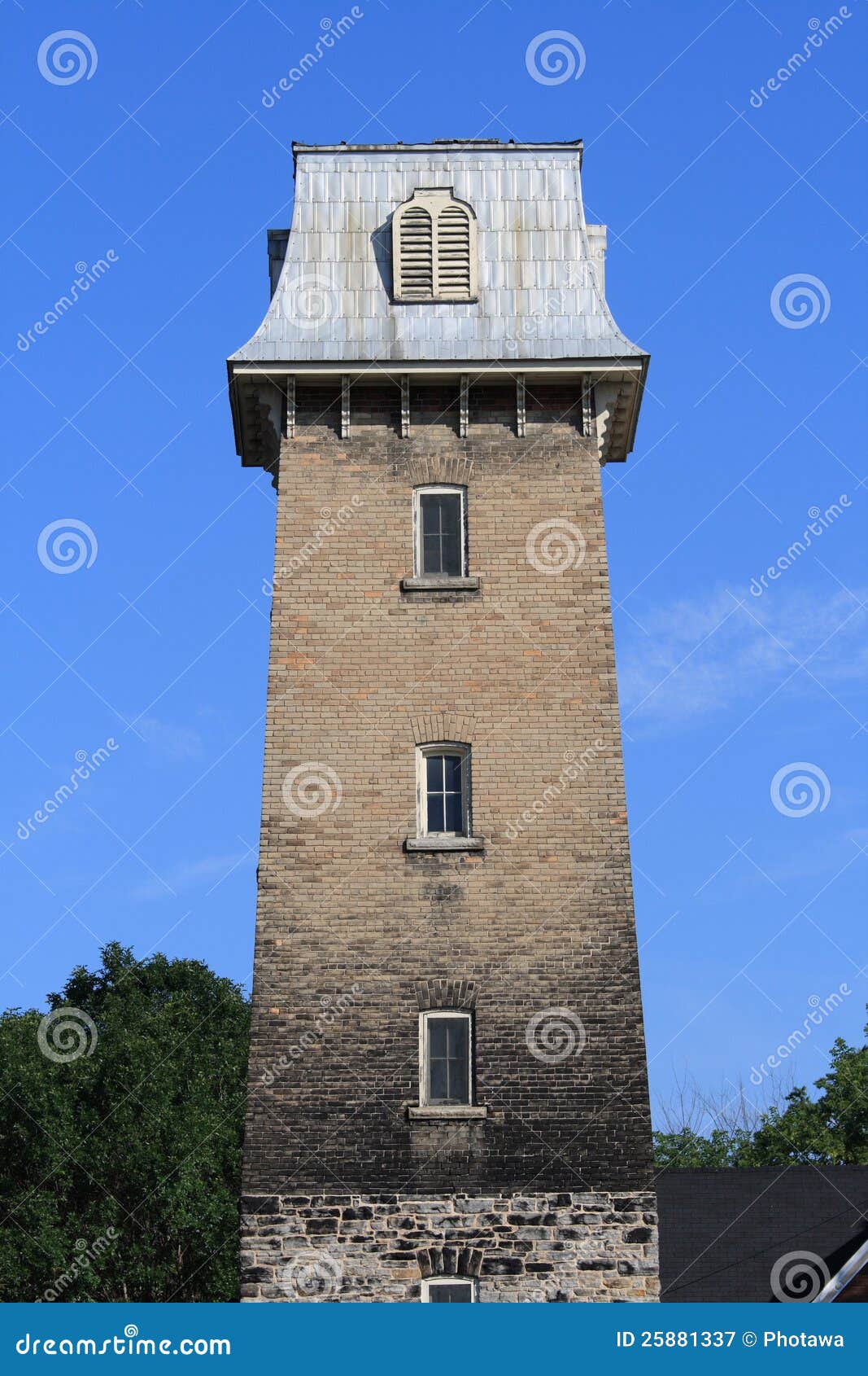 Fire-tower Royalty-Free Stock Image | CartoonDealer.com #7001104