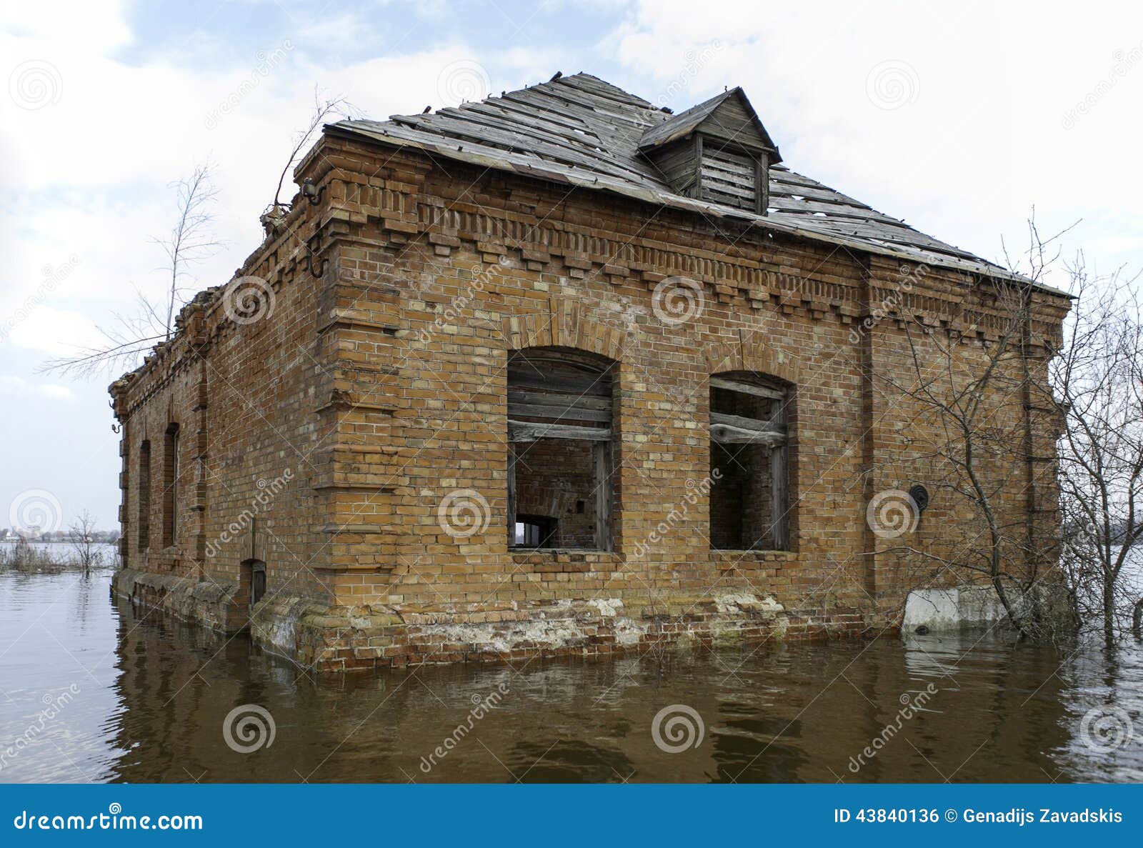 Old flooded house stock photo. Image of obsolete, underwater - 43840136