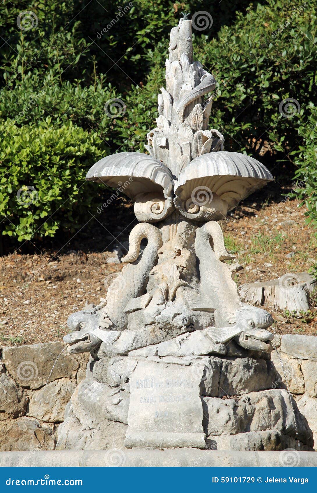 Old fountain editorial stock image. Image of outdoors - 59101729