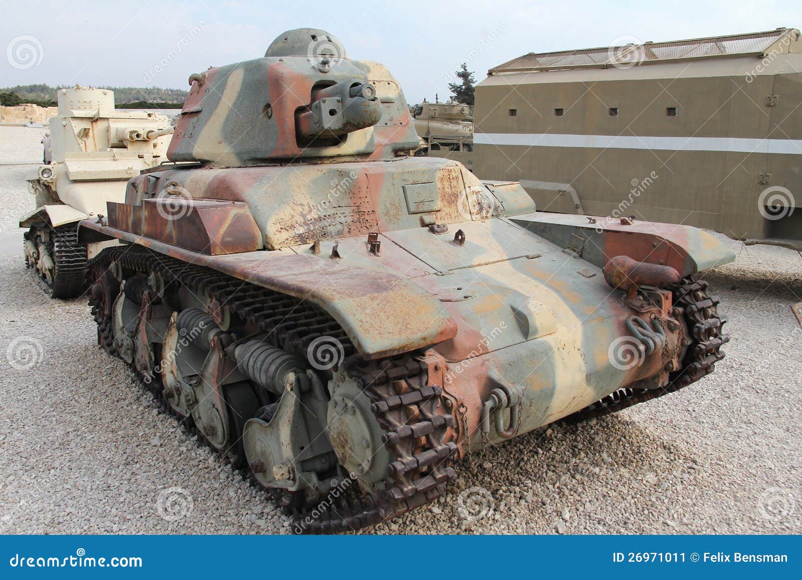 Old French light tank stock image. Image of barrel, camouflage - 26971011