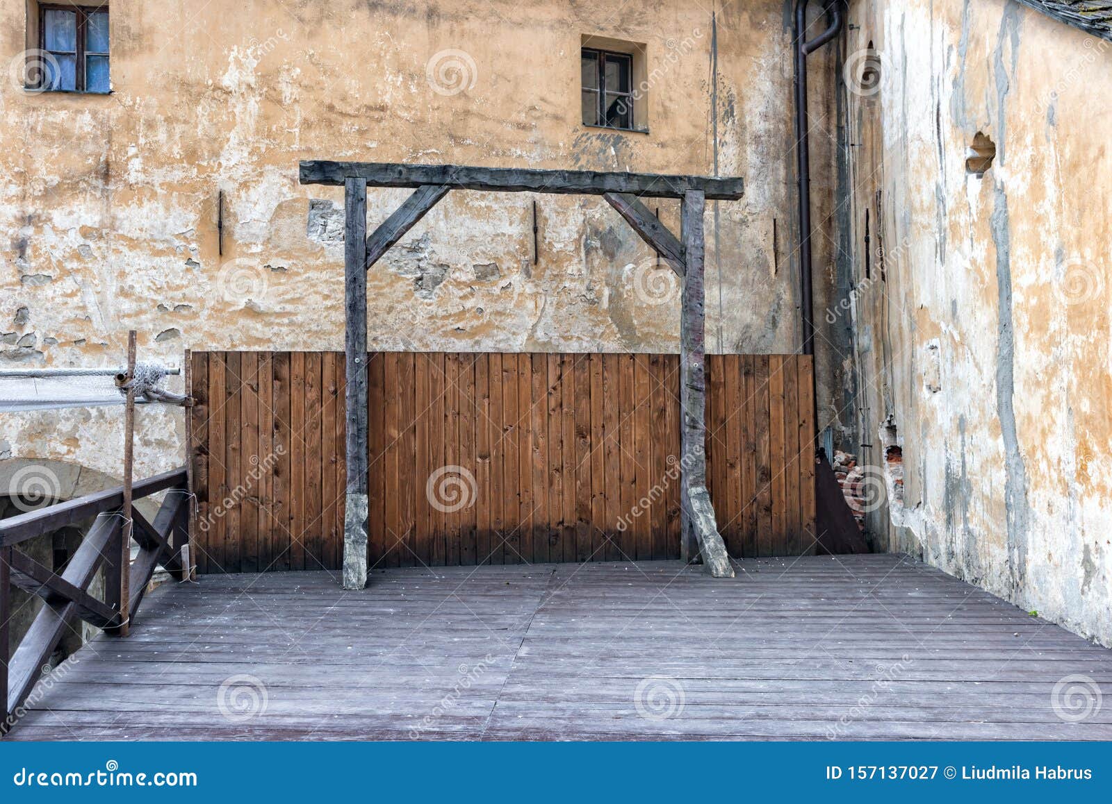 Old Gallows in the Courtyard of the Castle Stock Image - Image of ...