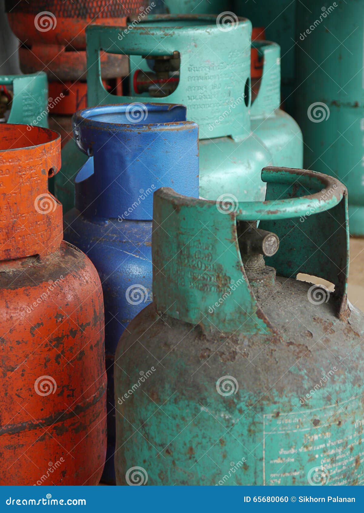 Old gas LPG tank stock photo. Image of fuel, fluid, isolated - 65680060