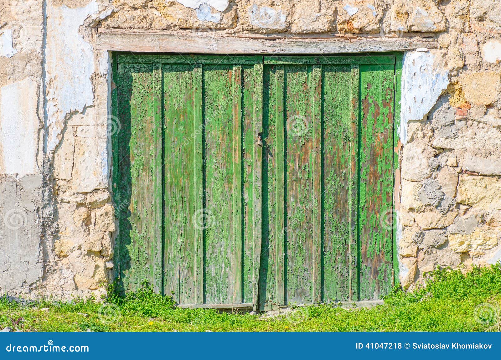 Old gate on the green stock photo. Image of frame, exit - 41047218