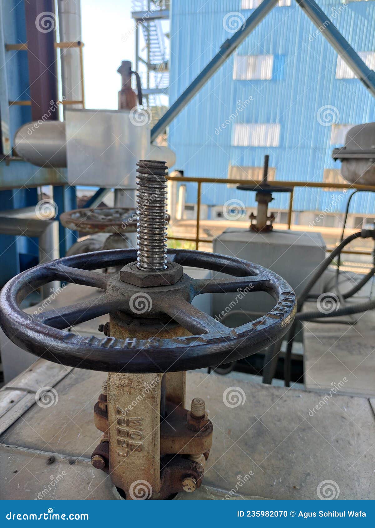Old Gate Valve stock photo. Image of worker, chemical - 235982070