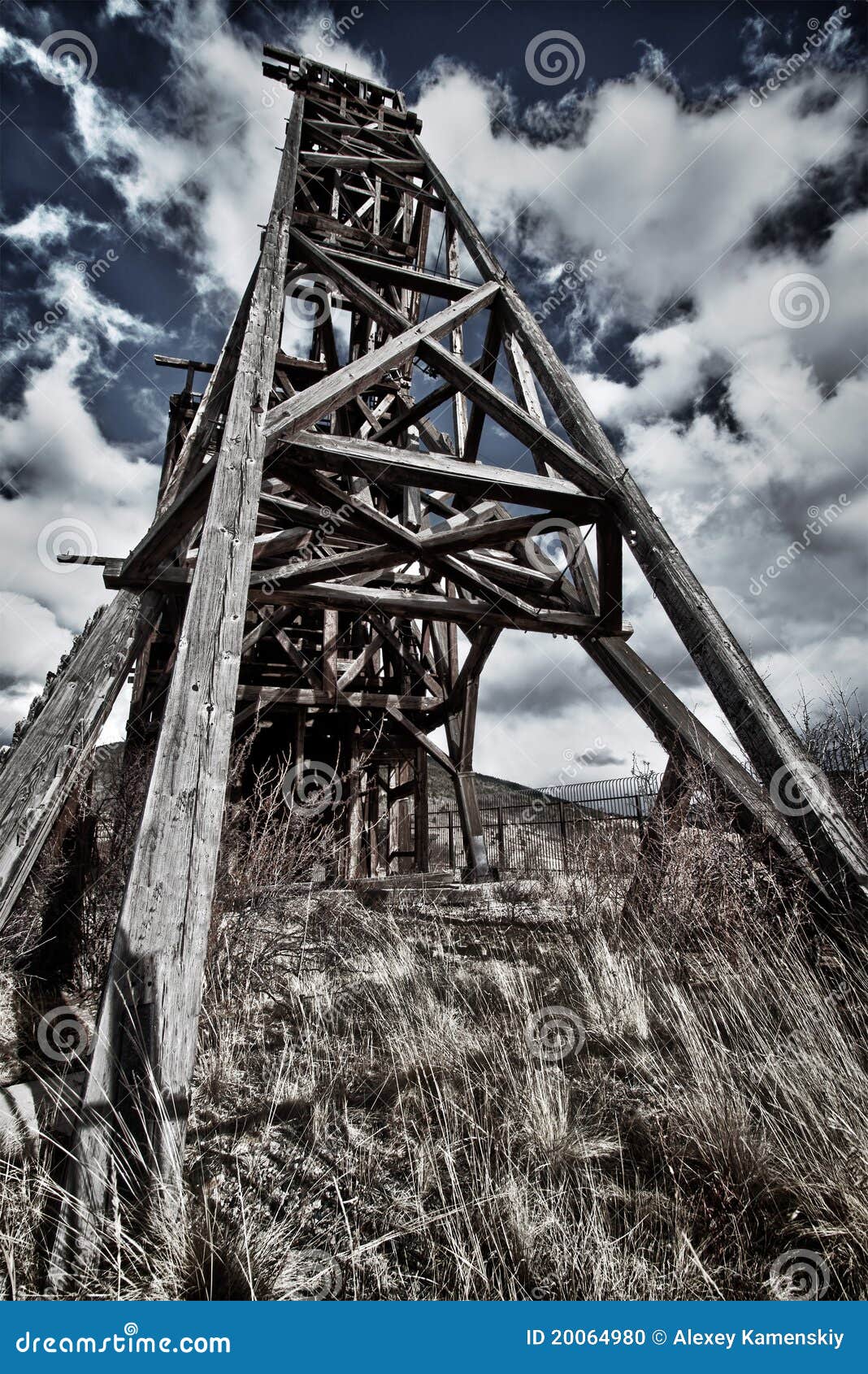 Old gold mine in Colorado stock photo. Image of depressing - 20064980