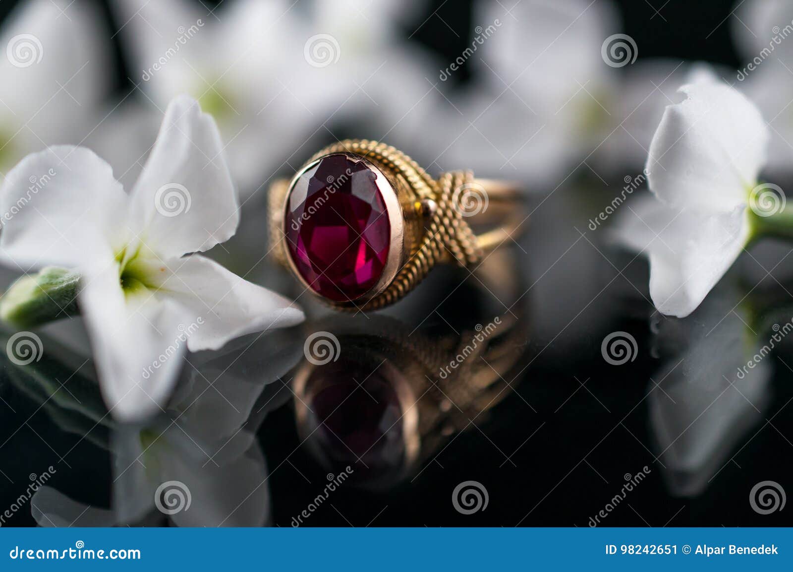Old gold ring. stock image. Image of jewel, luxury, jewelry - 98242651