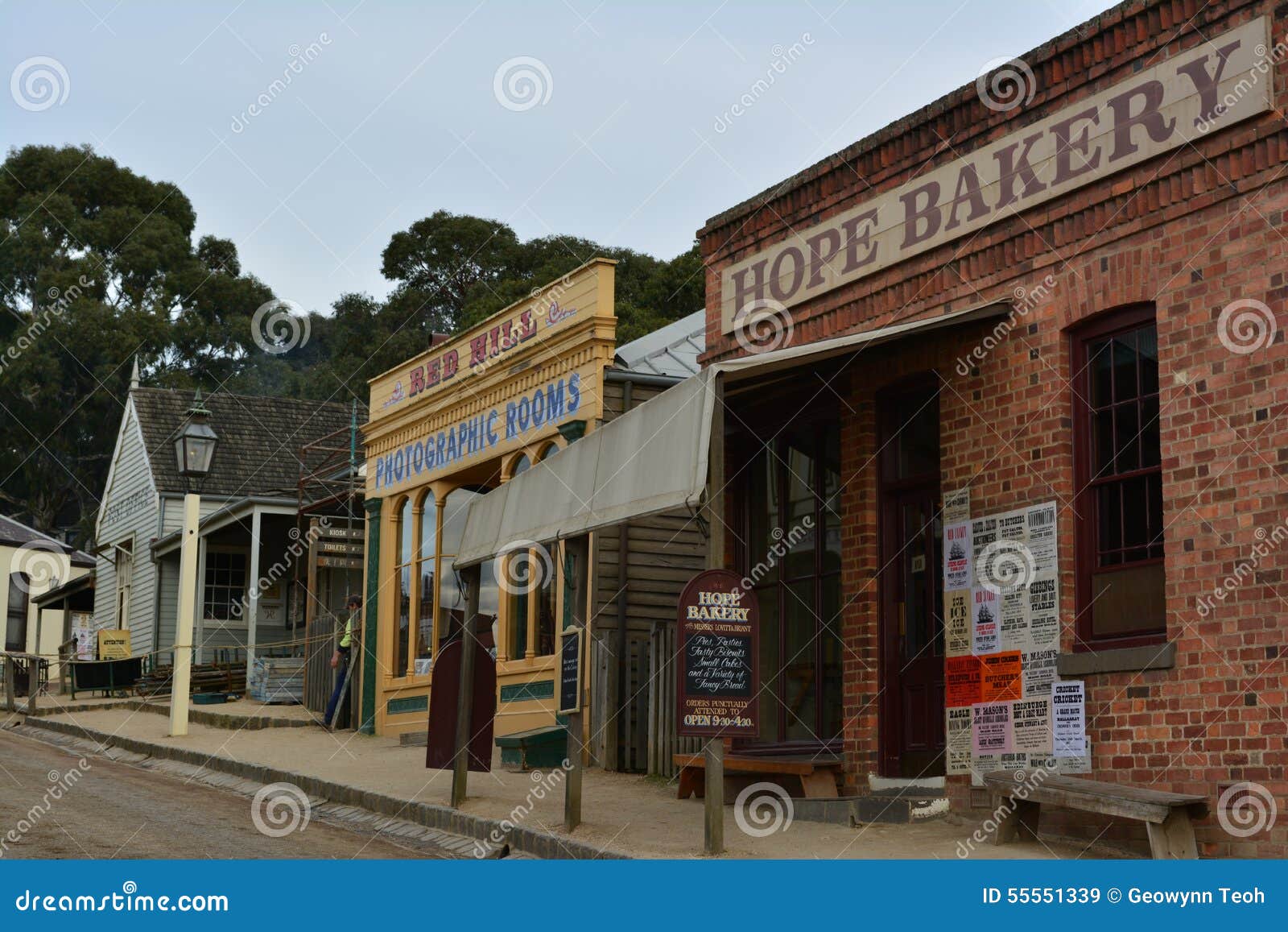 Old gold town shops editorial stock image. Image of backdrop - 55551339