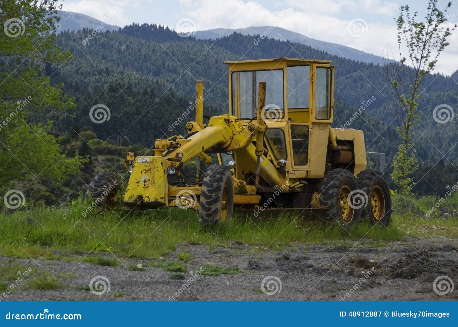 Old grader stock image. Image of industrial, cold, large - 40912887