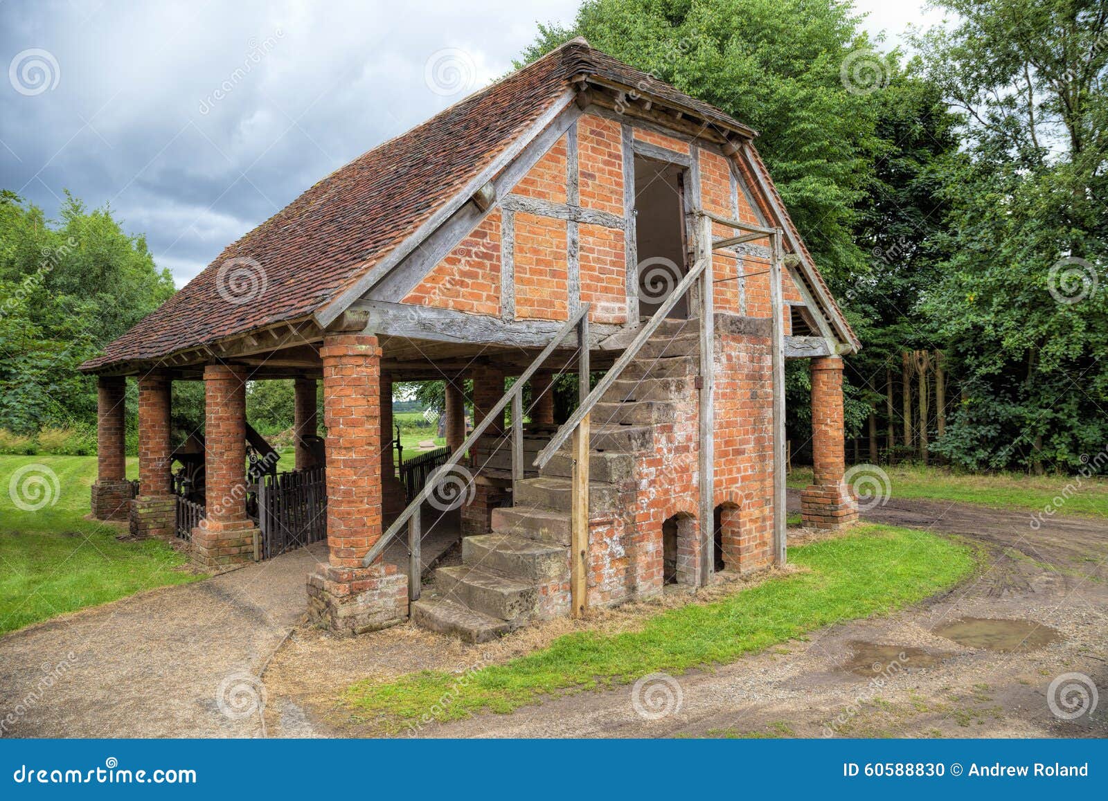 Old granary, England stock photo. Image of britain, farm - 60588830