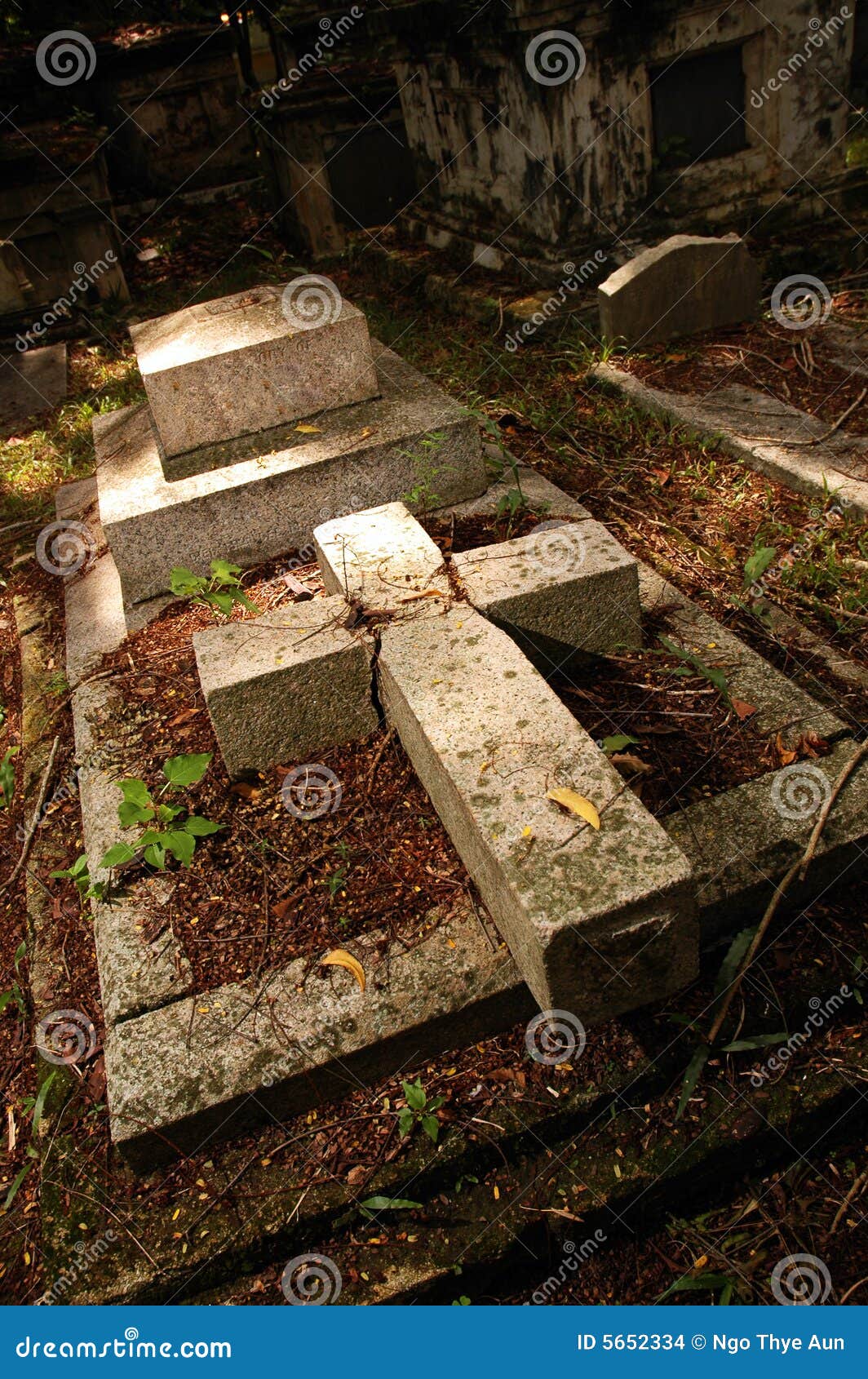 Old Grave Yard stock photo. Image of heritage, penang - 5652334