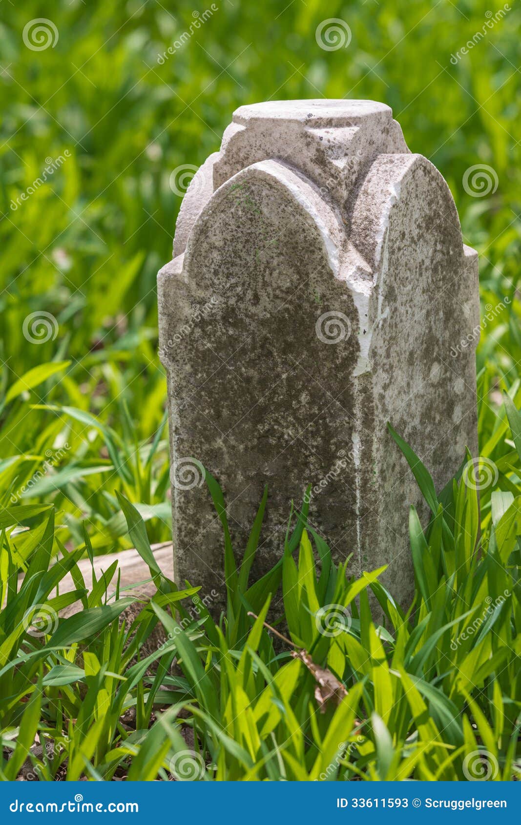 Old Gravestone stock image. Image of decay, churchyard - 33611593