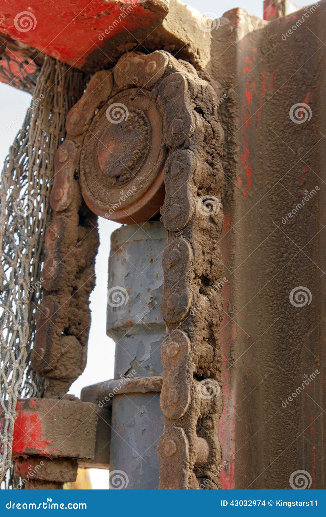 Old greasy roller chain stock photo. Image of automatic - 43032974
