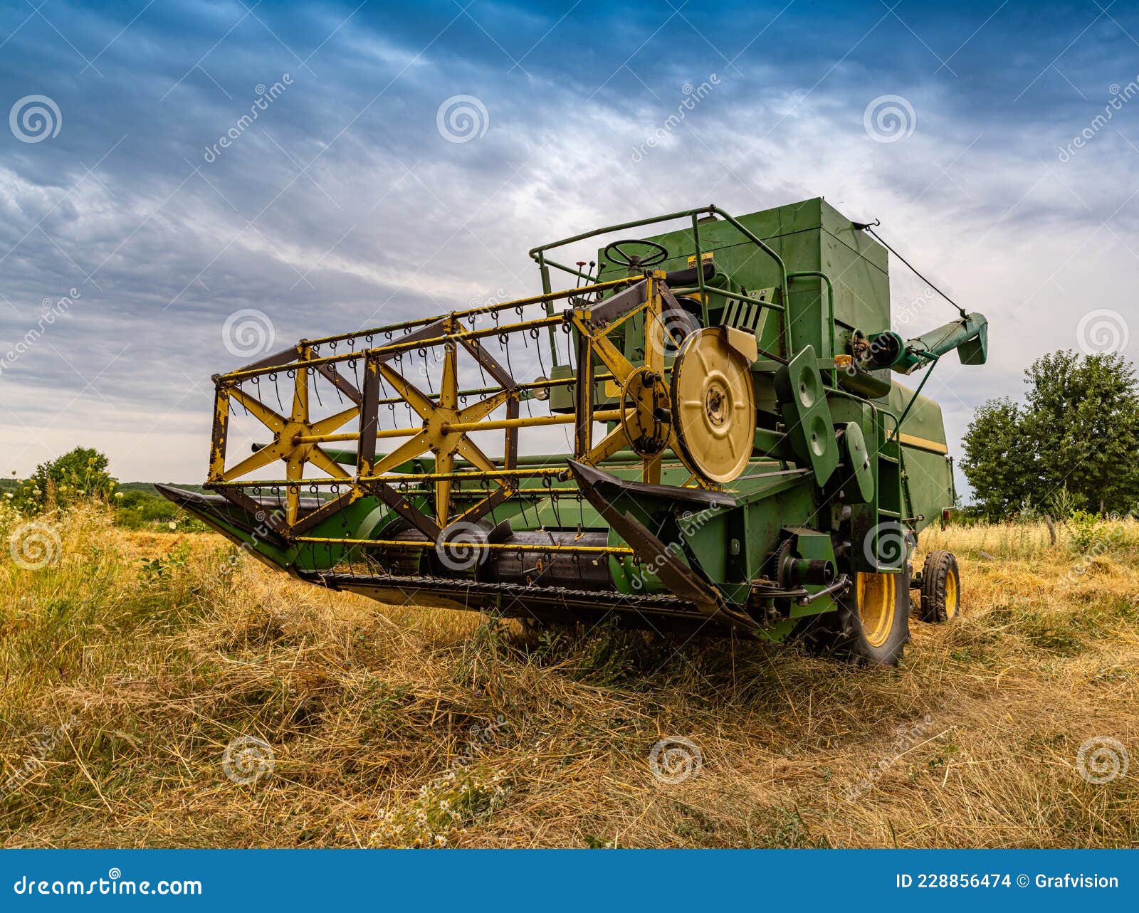 Old Green Combine Harvester Editorial Stock Image - Image of grains ...